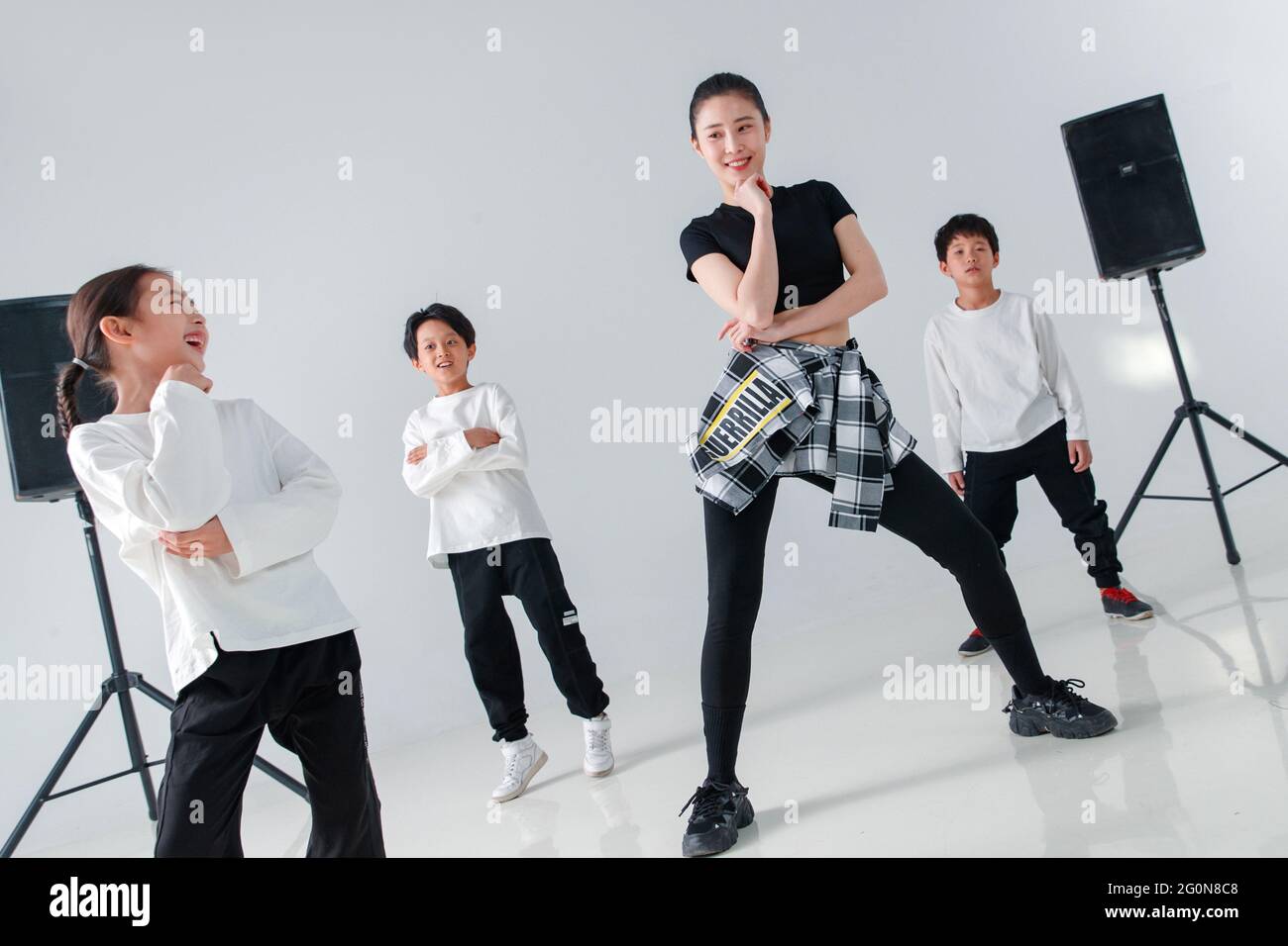 Youth dance teacher to teach the children learn how to dance Stock ...