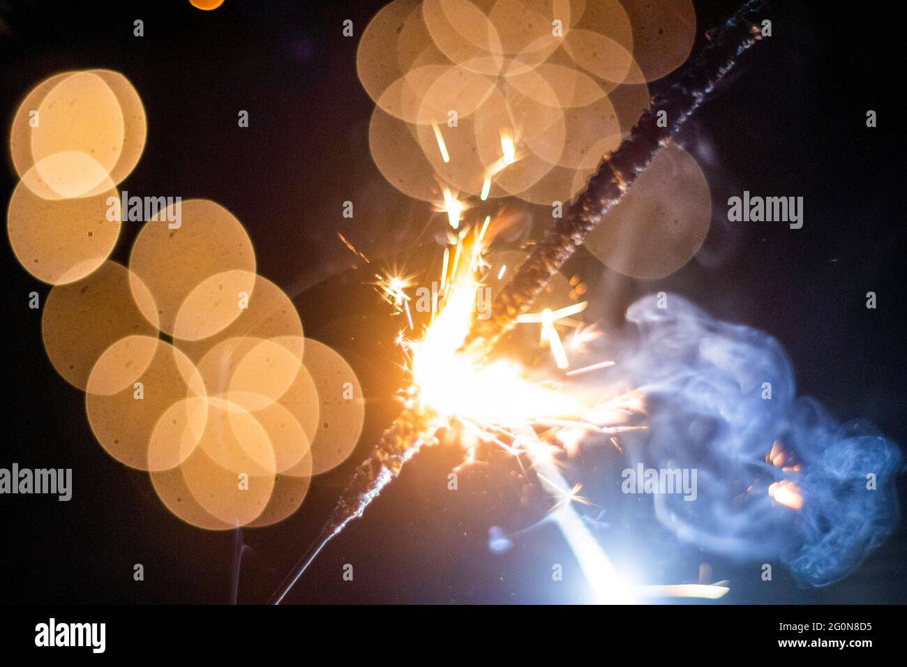 Sparkler effect hi-res stock photography and images - Alamy