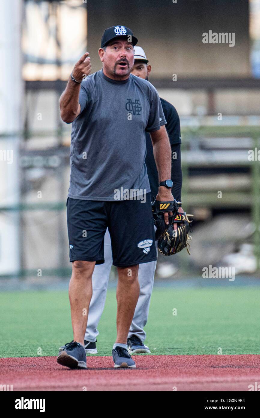 Benjamin Gil manager of Los Mariachis de Guadalajara Training of the ...
