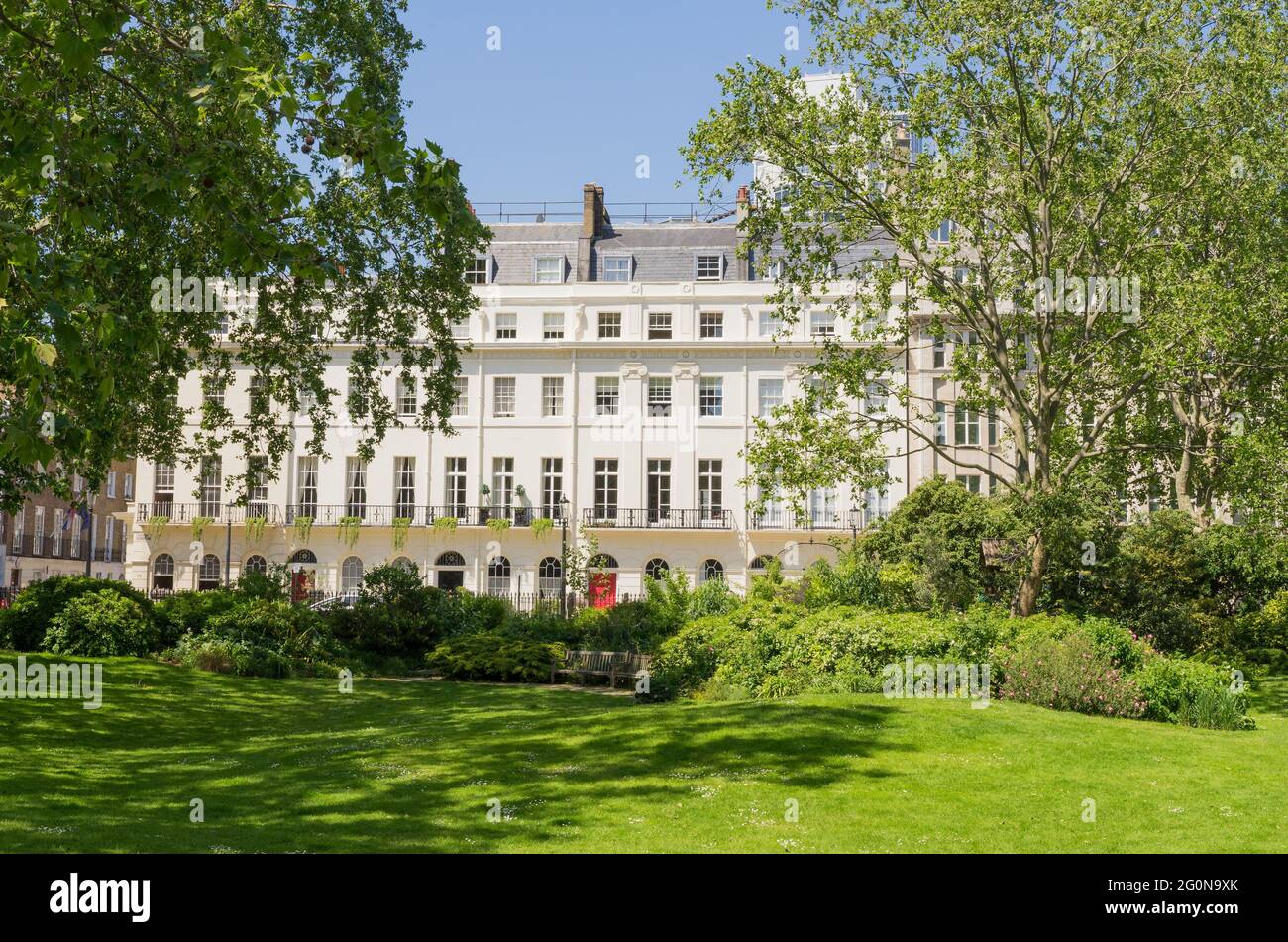 Georgian architecture fitzrovia london hi-res stock photography and ...