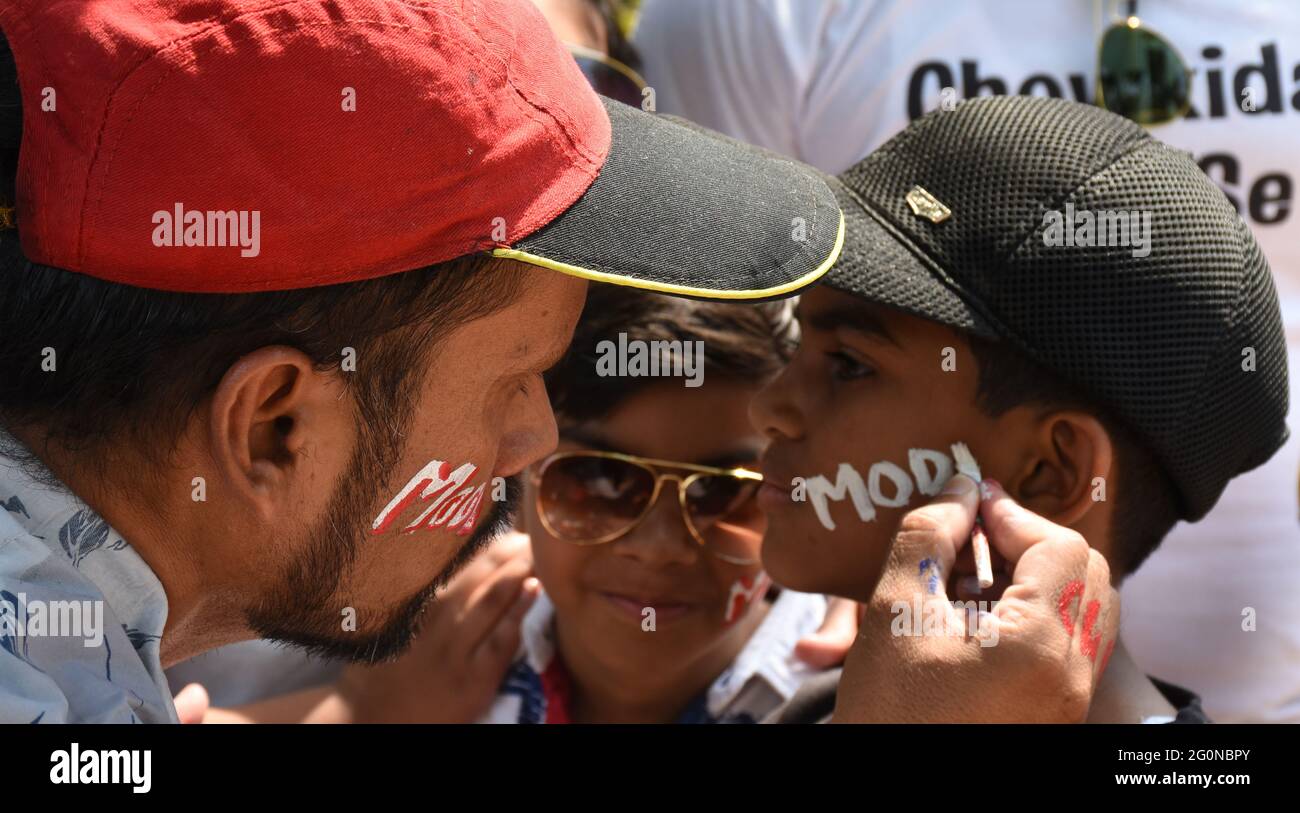 News story hi-res stock photography and images - Alamy