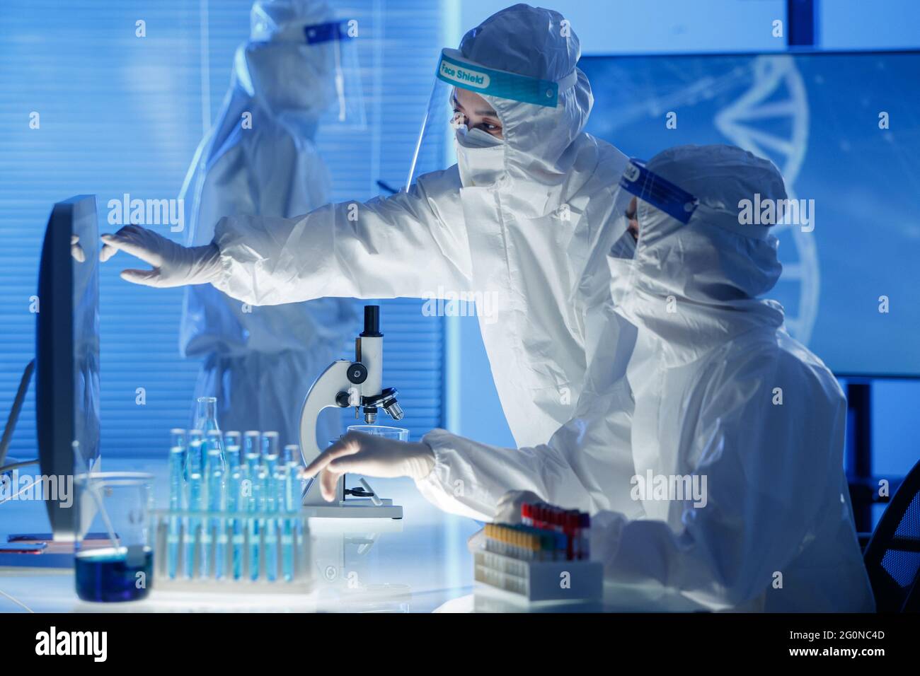 The medical team to do science experiments Stock Photo - Alamy