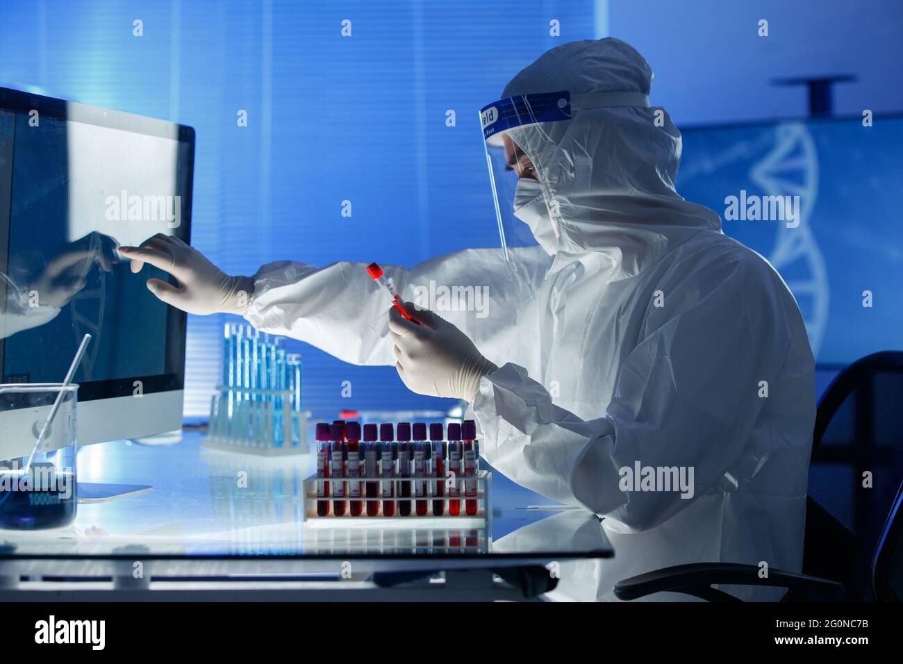 Medical workers do medical experiments Stock Photo - Alamy