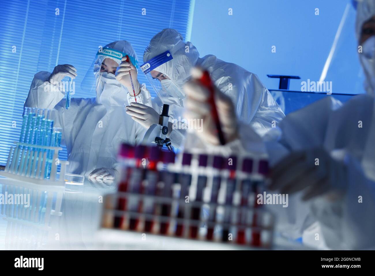 The medical team to do science experiments Stock Photo - Alamy