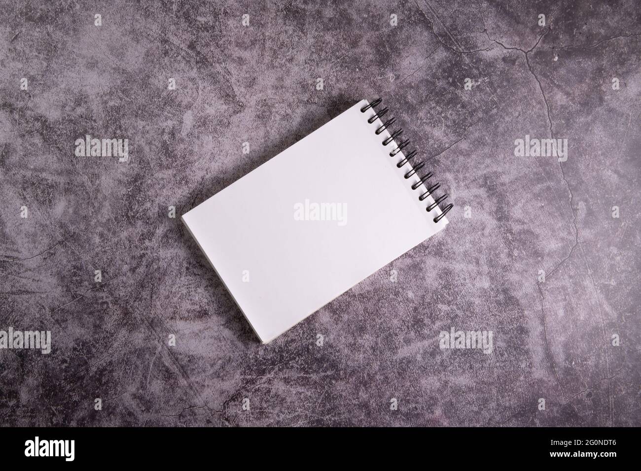 Empty white marble table hi-res stock photography and images - Alamy