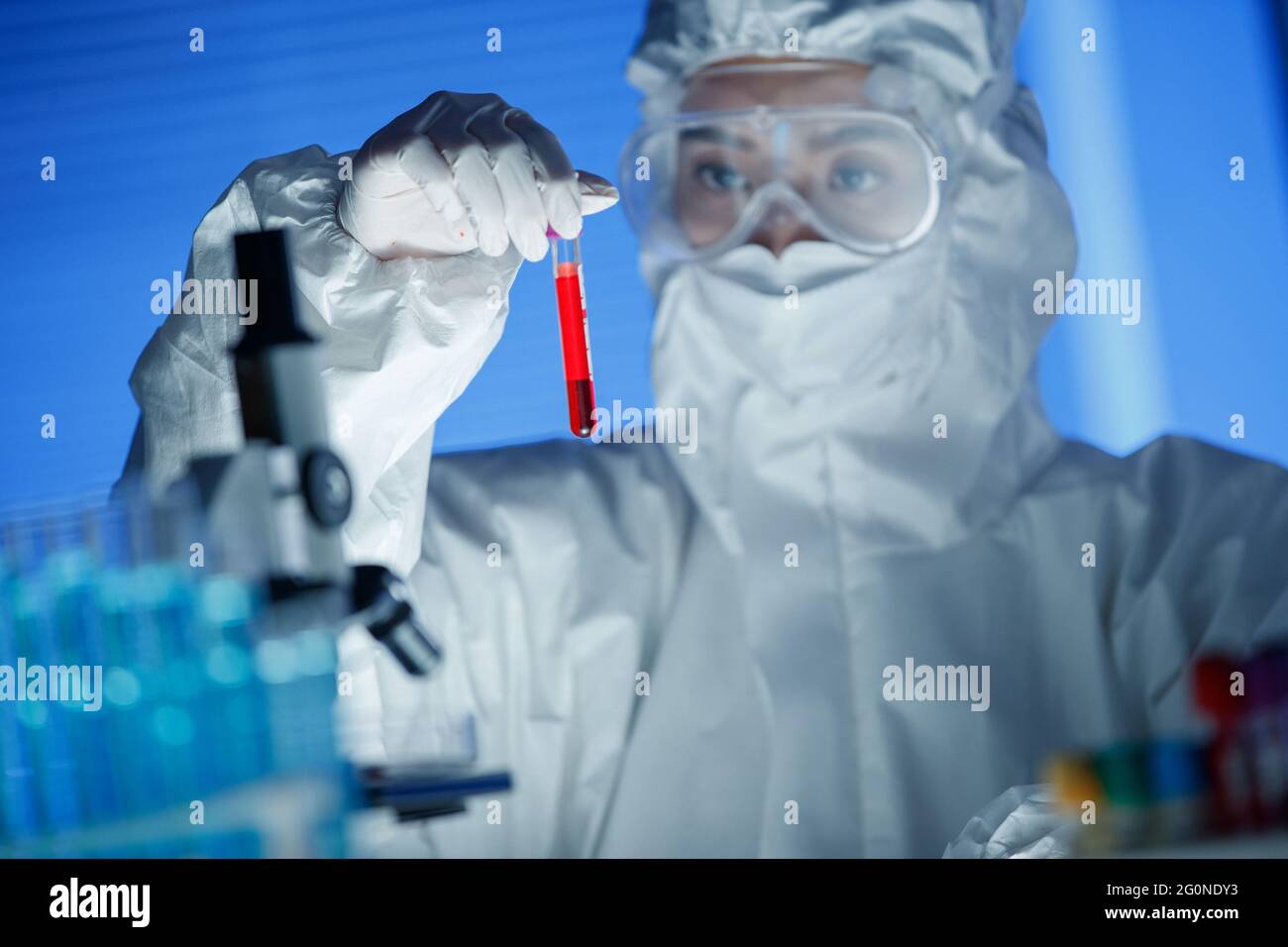 Medical workers do medical experiments Stock Photo - Alamy