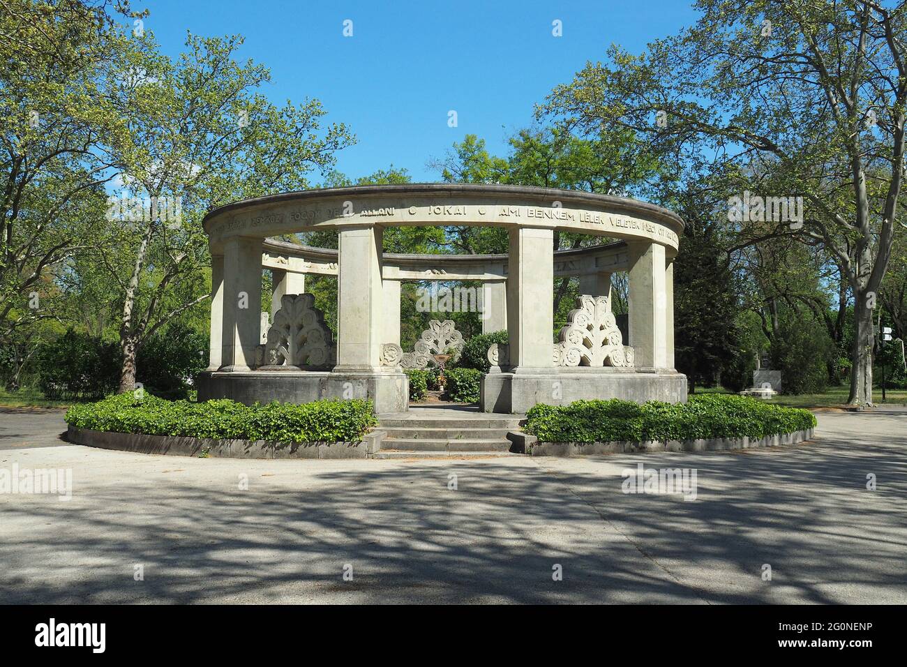 Tomb of Mór Jókai (writer), Kerepesi Cemetery (Fiume Road National Graveyard), 8th District ...