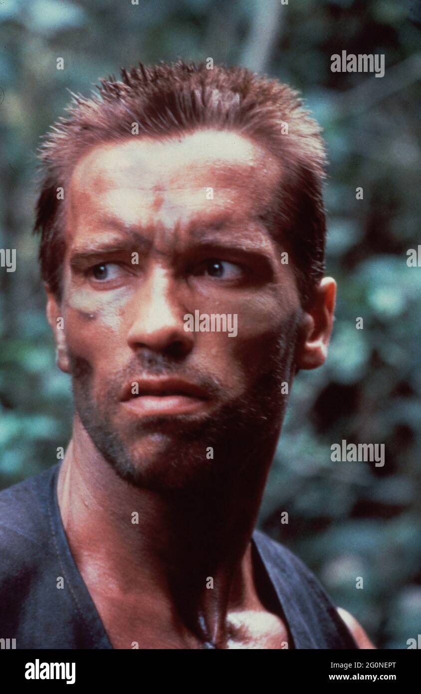 Predator 1987 arnold schwarzenegger hi-res stock photography and images ...