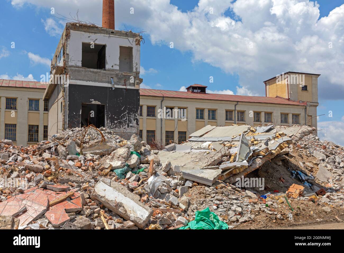 Demolition Debris Waste at Abandoned Factory Building Stock Photo - Alamy