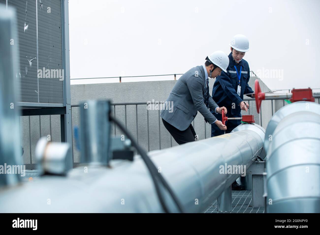 Technical personnel with leadership in the factory inspection pipeline ...