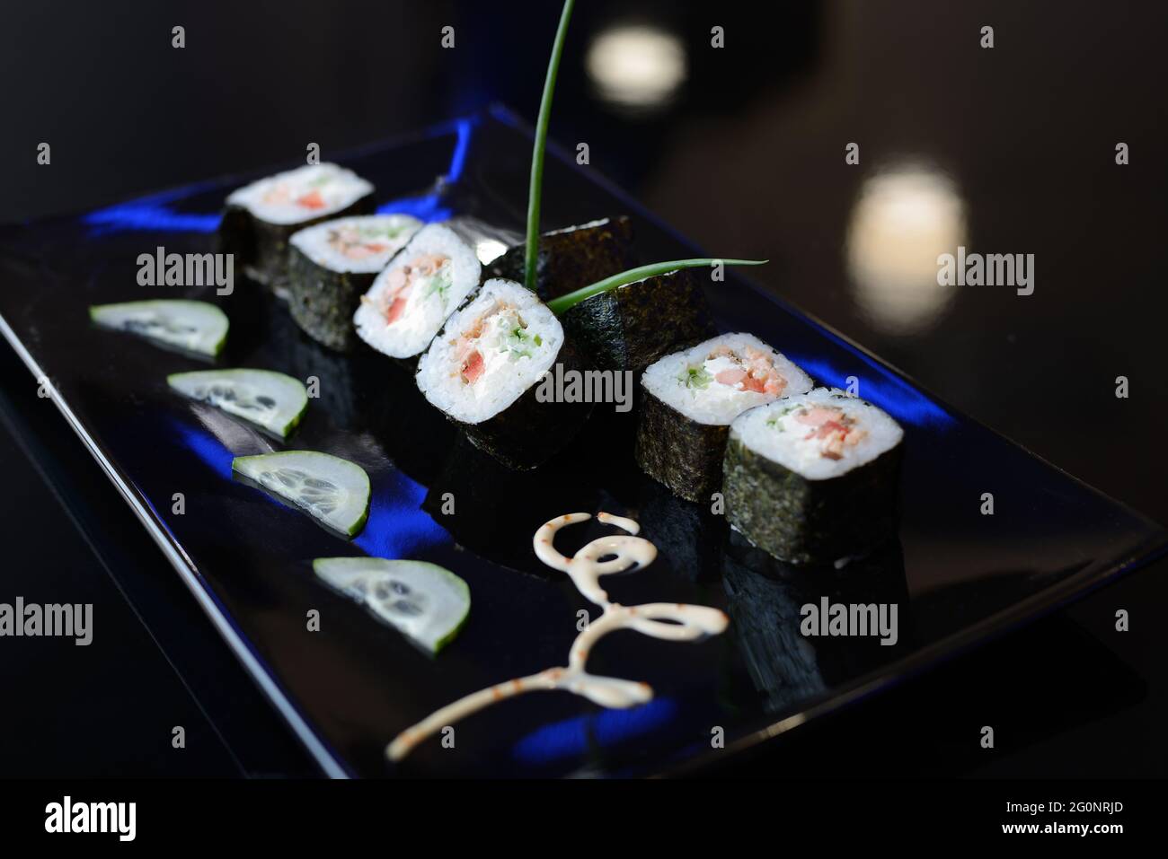Susi sushi sashimi seafood hi-res stock photography and images - Alamy