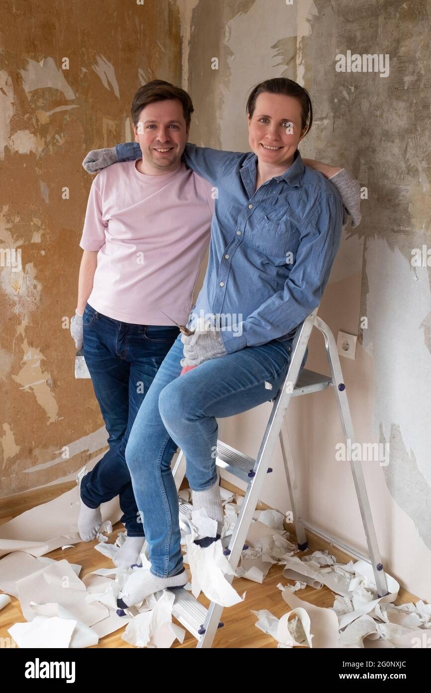 Couple Redecorating Ladder High Resolution Stock Photography and Images ...