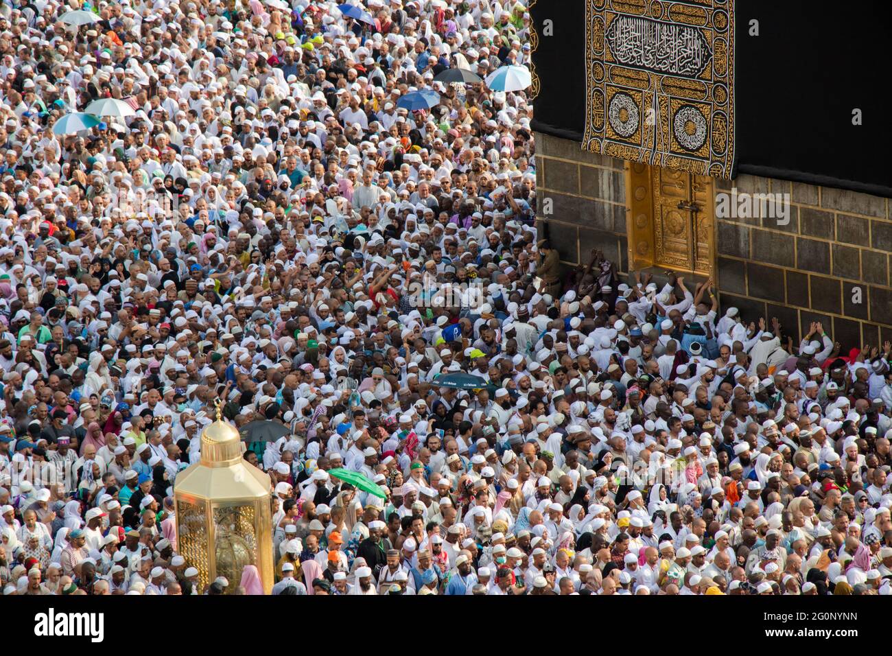 Saudi arabia people hajj hi-res stock photography and images - Alamy