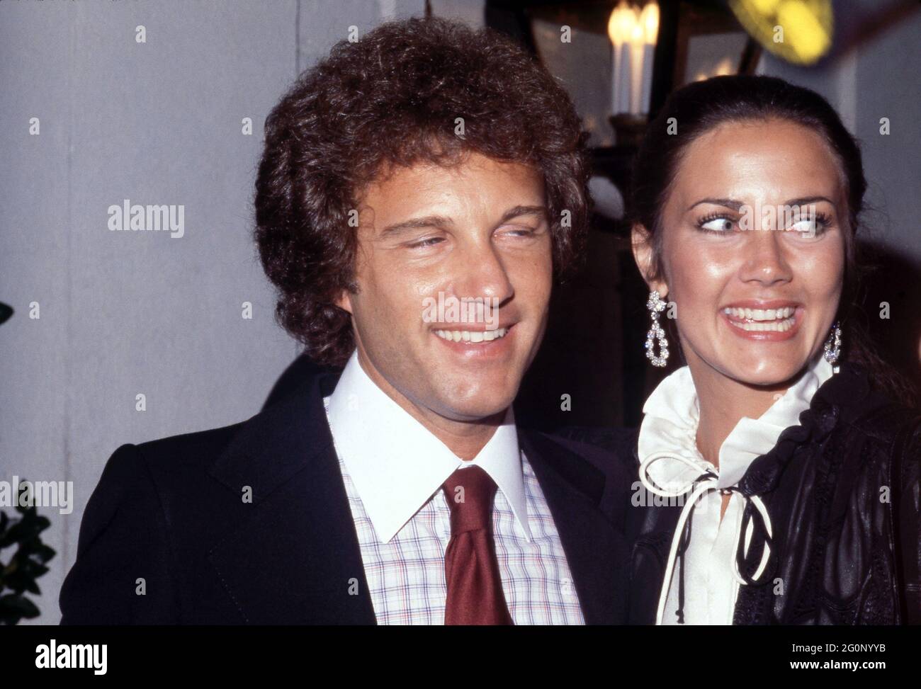 Ron Samuels and Lynda Carter Circa 1980's Credit: Ralph Dominguez/MediaPunch Stock Photo - Alamy