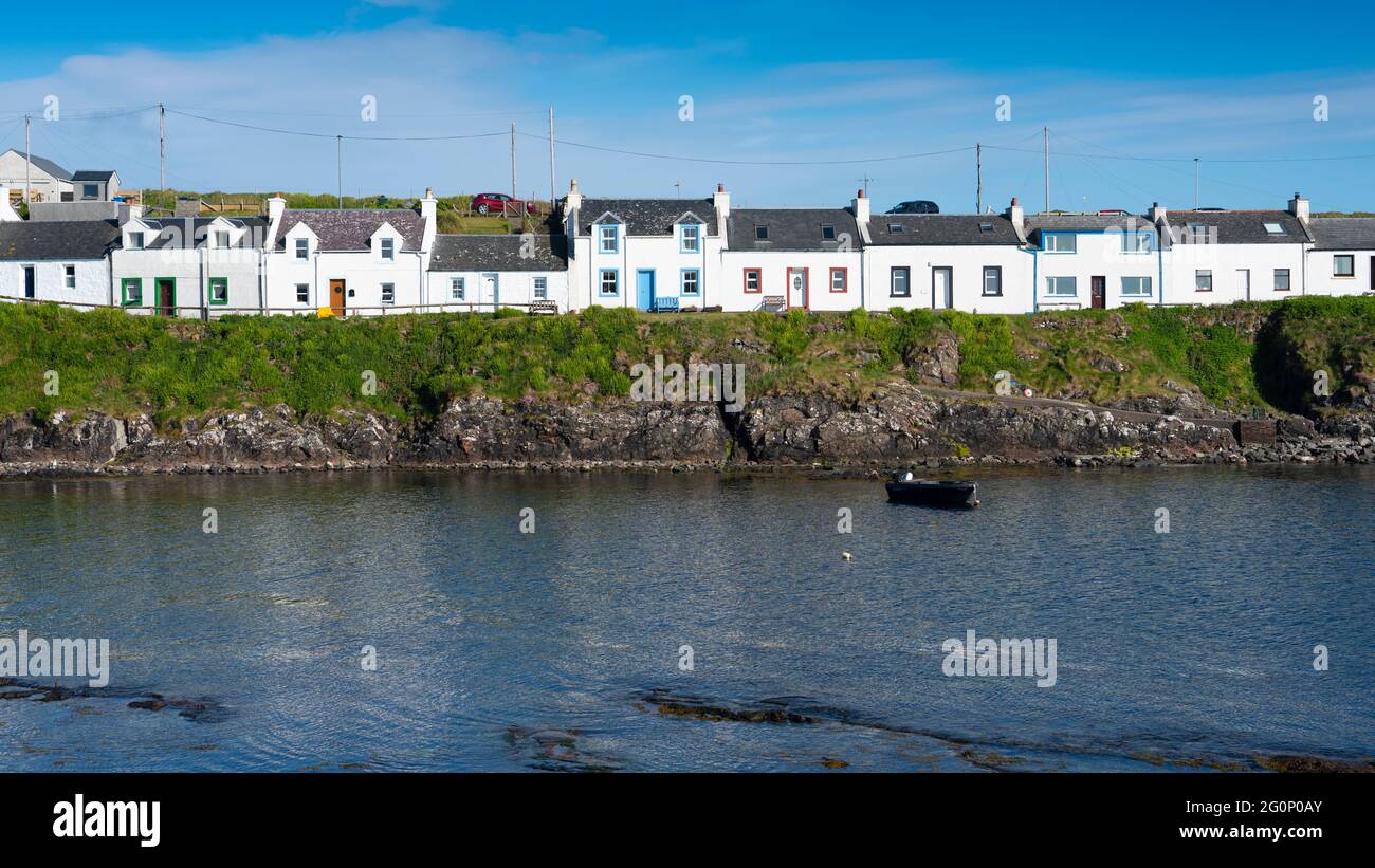 Scottish terrace houses hi-res stock photography and images - Alamy