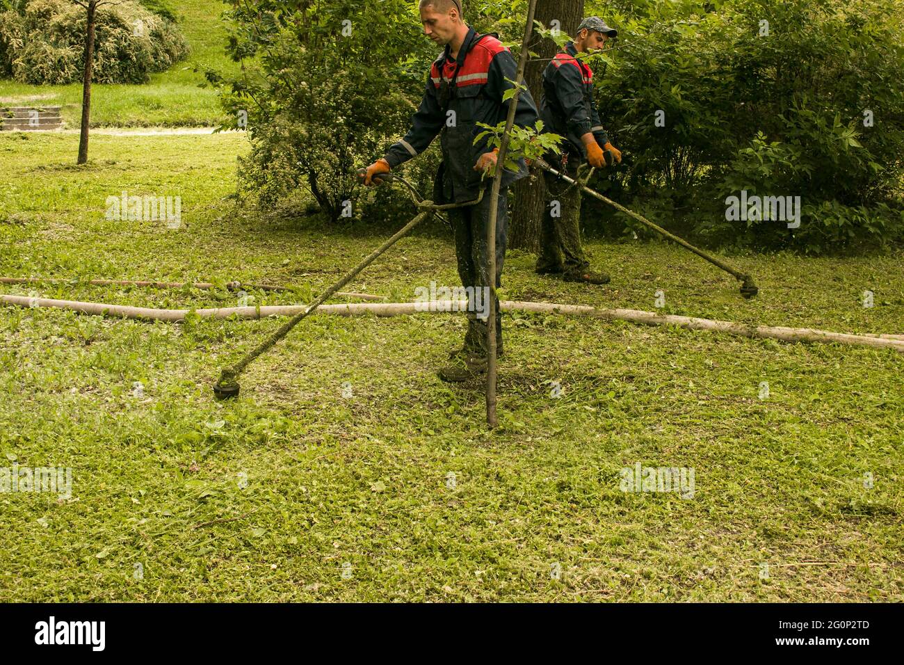 Manual hand grass cutter hi-res stock photography and images - Alamy