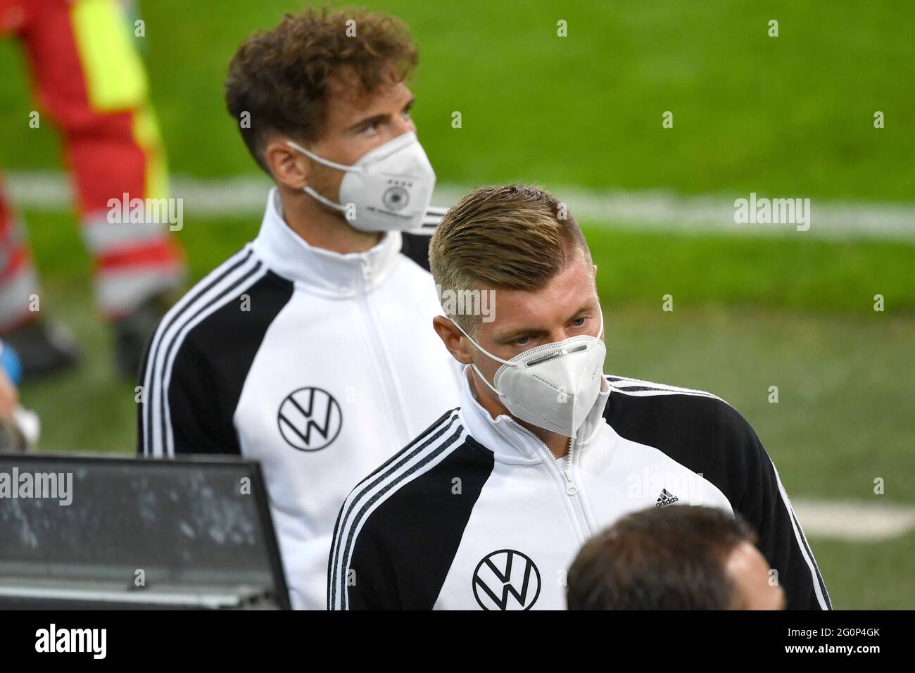 Leon goretzka toni kroos hi-res stock photography and images - Alamy