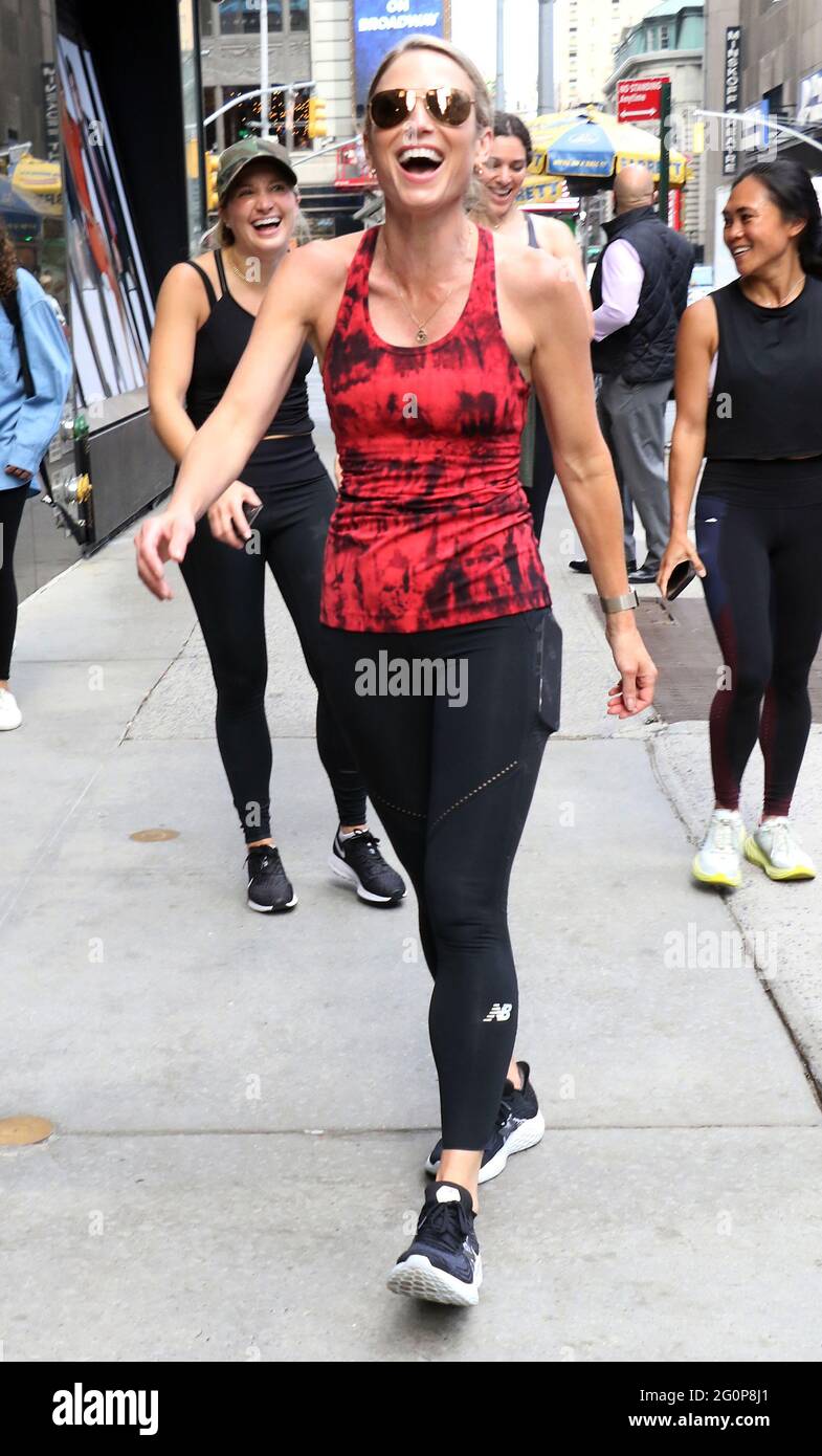 New York, NY, USA. 02nd June, 2021. Amy Robach running to Good Morning ...