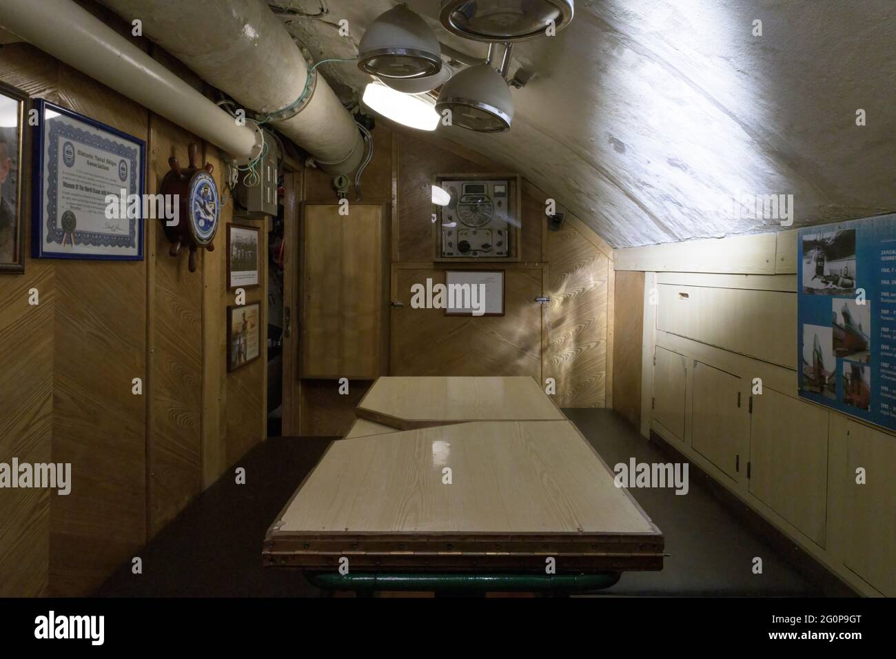 Russian submarine control room hi-res stock photography and images - Alamy