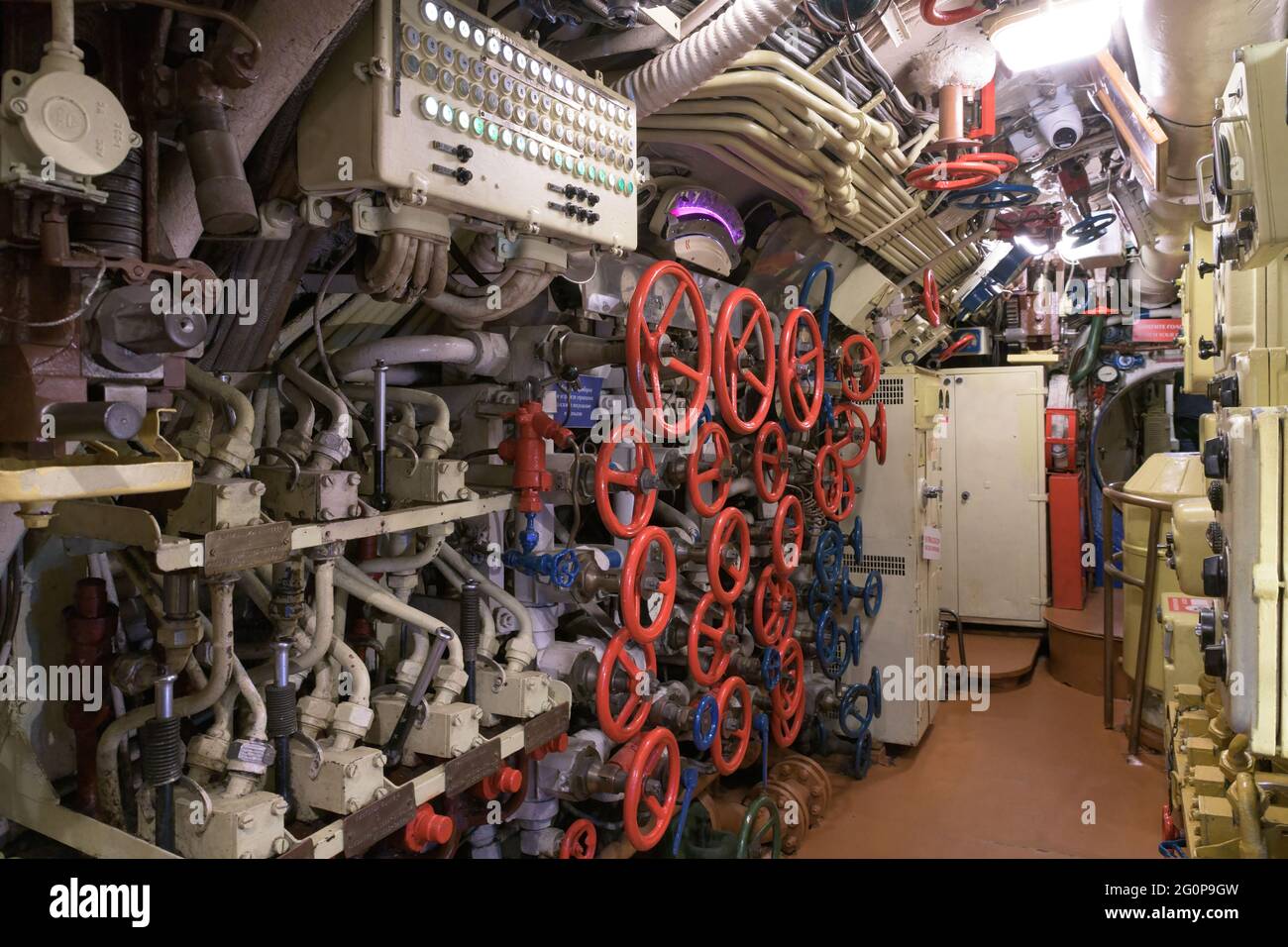 Russian submarine control room hi-res stock photography and images - Alamy