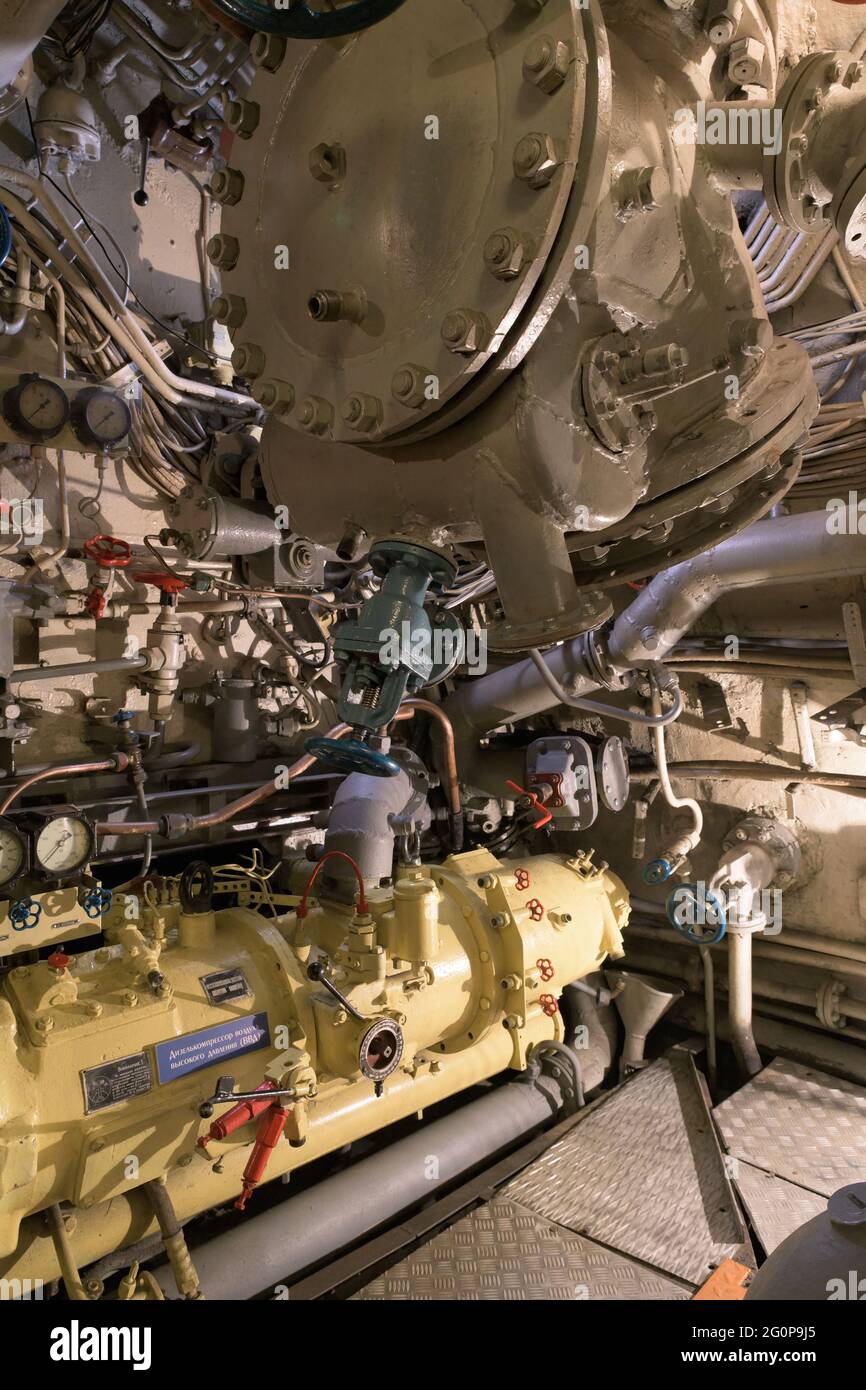 Russian submarine control room hi-res stock photography and images - Alamy