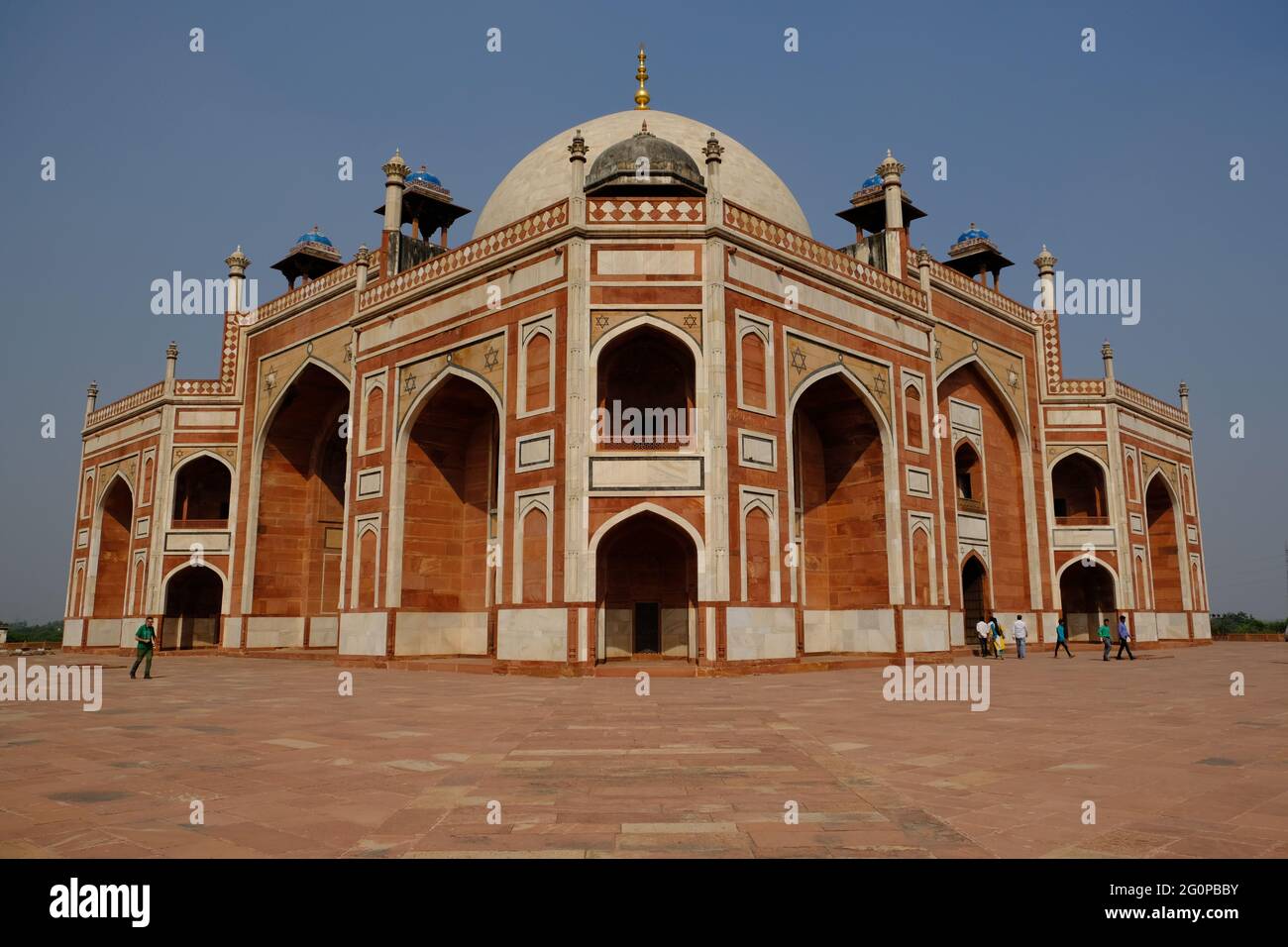 India Delhi - Humayun tomb park - Masjid Humayun Tomb roof view Stock ...