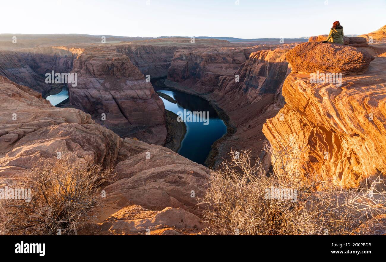 Grand canyon arizona sunset woman hi-res stock photography and images ...