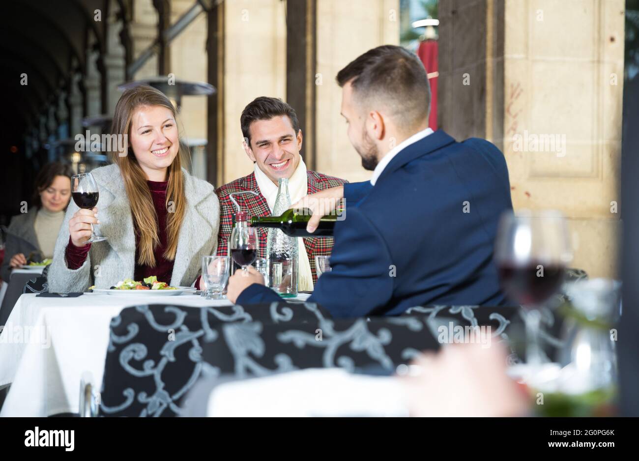 Restaurant manager angry hi-res stock photography and images - Alamy