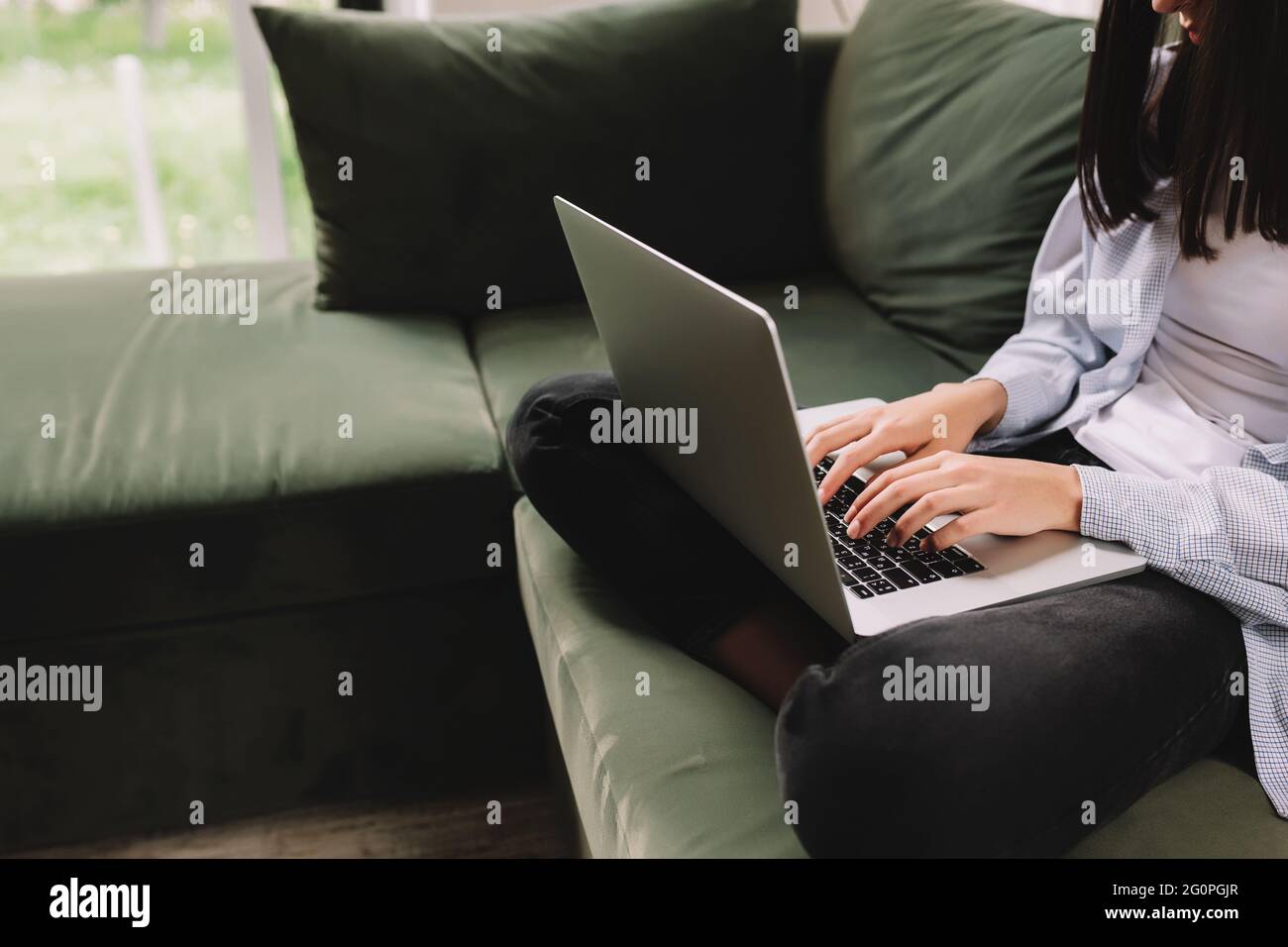 Girl typing on computer hi-res stock photography and images - Alamy