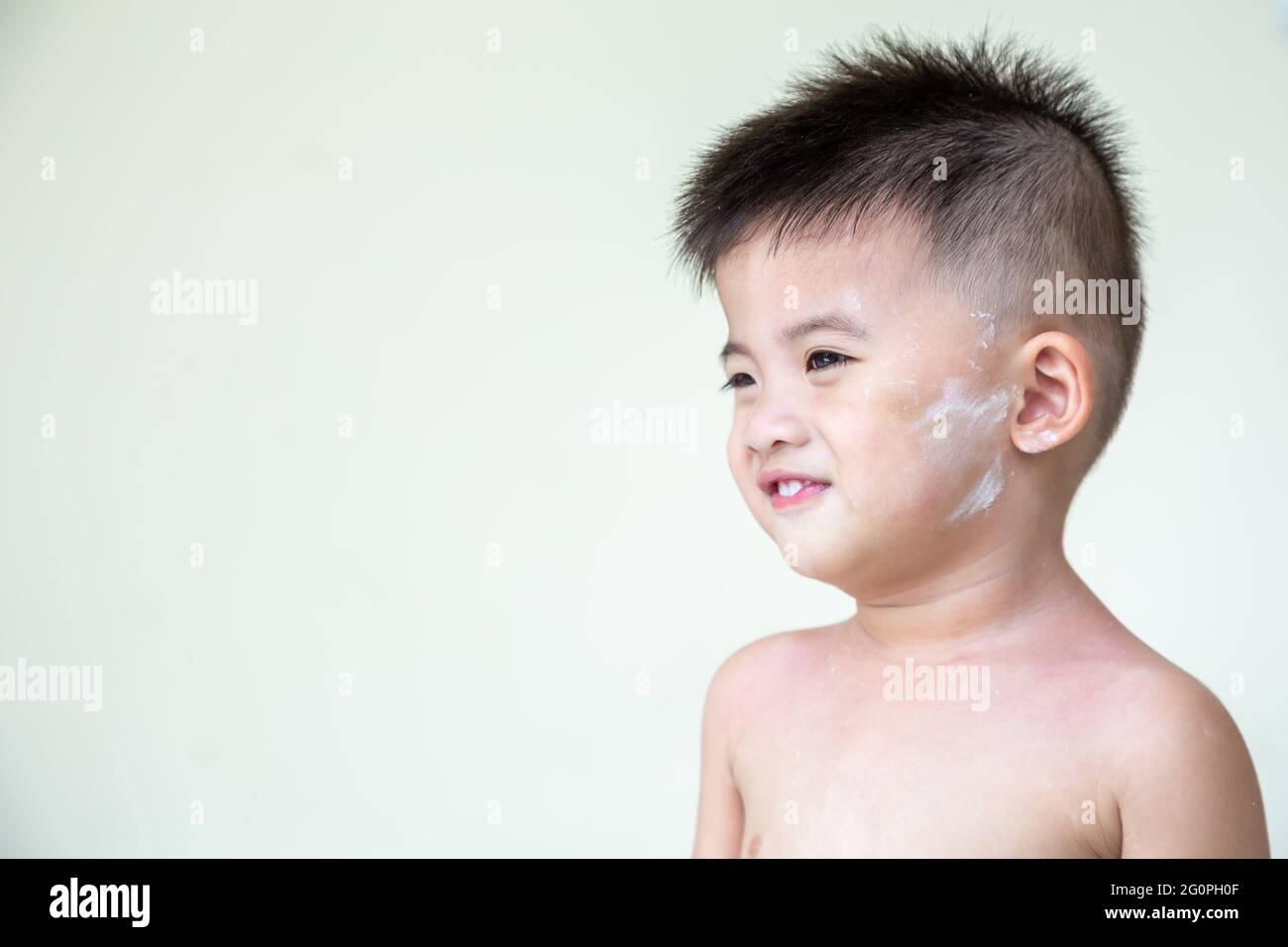 Adorable apply hi-res stock photography and images - Alamy
