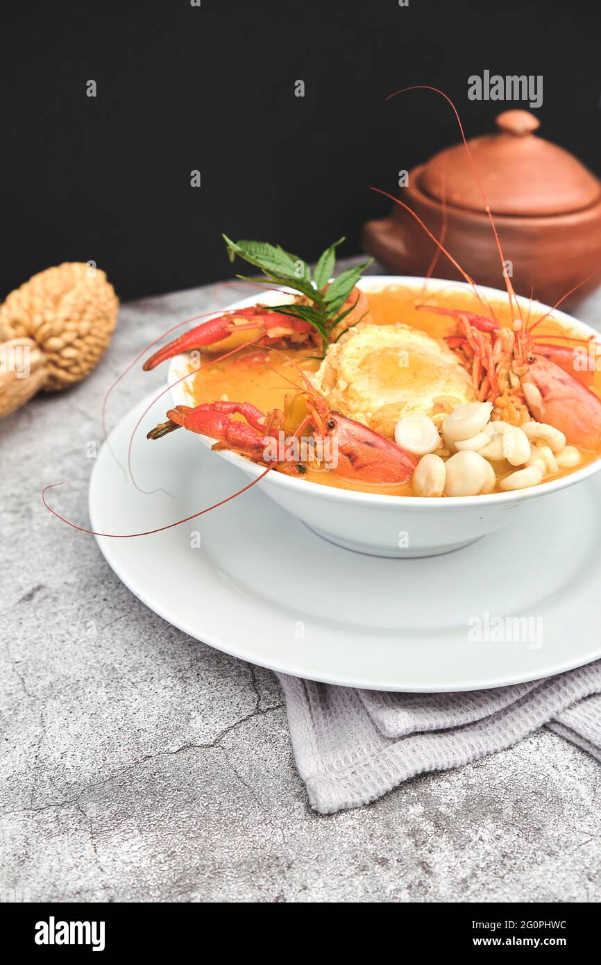 Peruvian Food: Prawns soup, called "Chupe de Camarones", top view ...