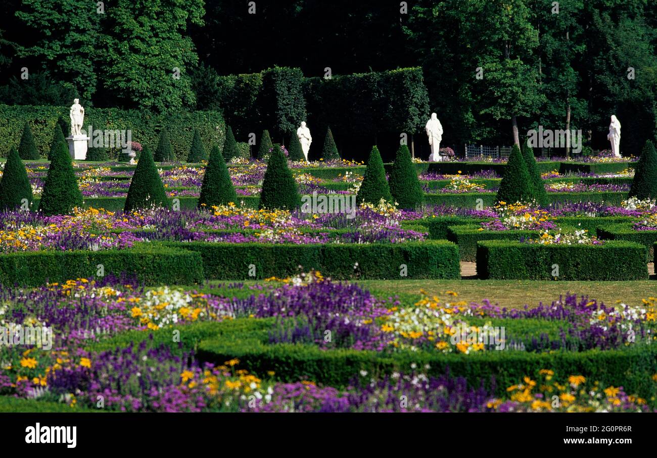 FRANCE, YVELINES (78) VERSAILLES, GARDENS OF PALACE OF VERSAILLES Stock ...