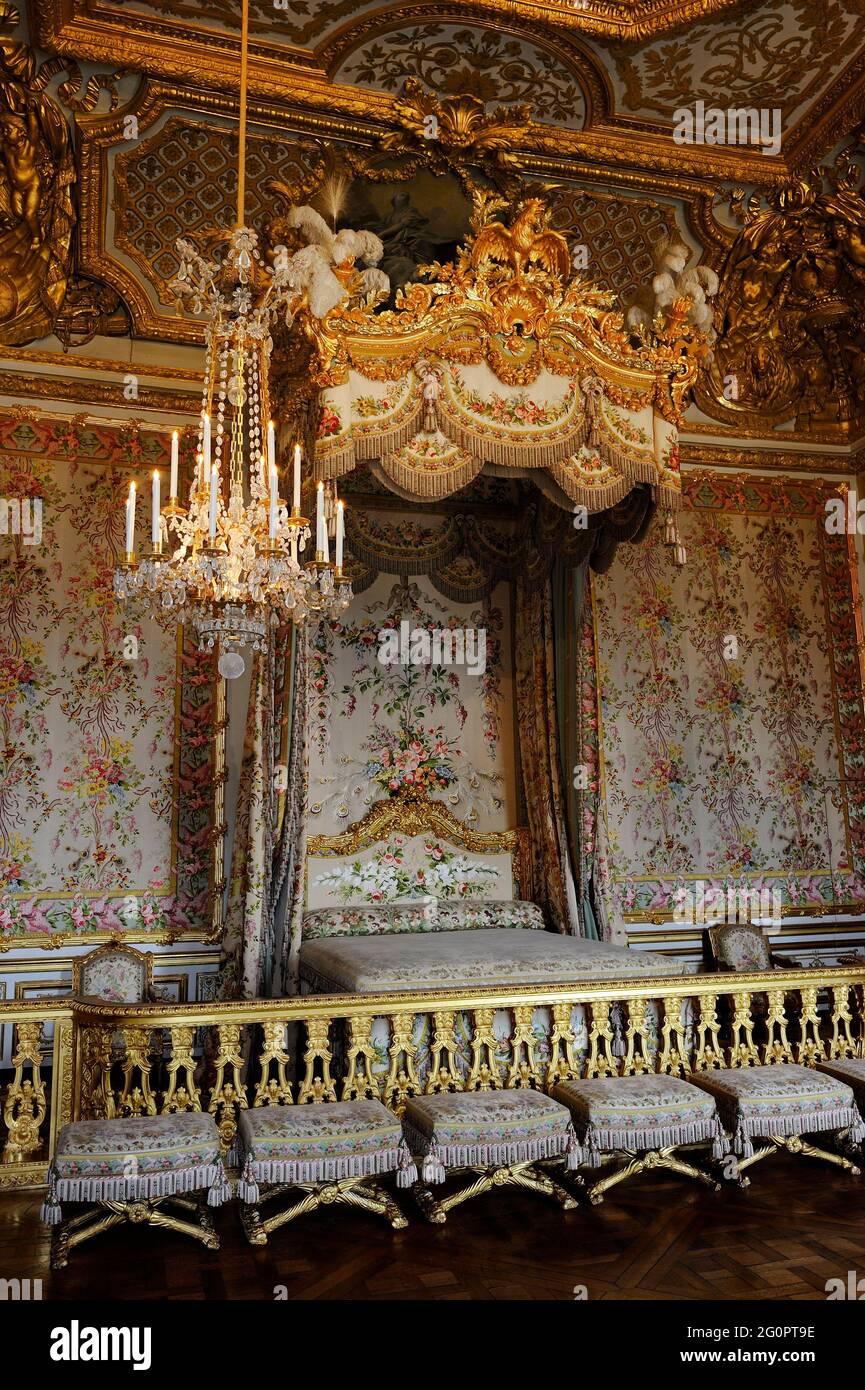 Queens bed chamber hi-res stock photography and images - Alamy