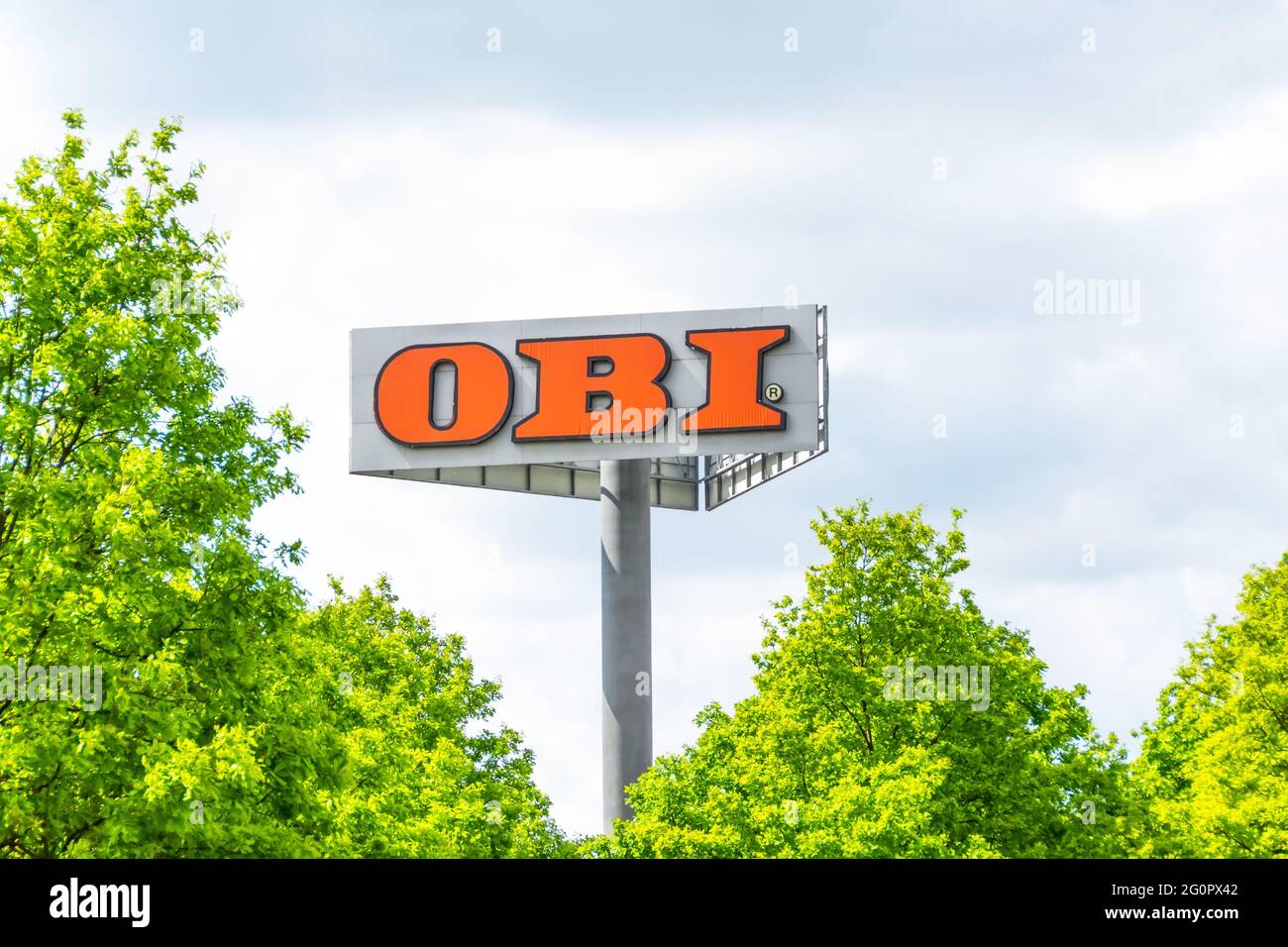 Obi symbol hi-res stock photography and images - Alamy