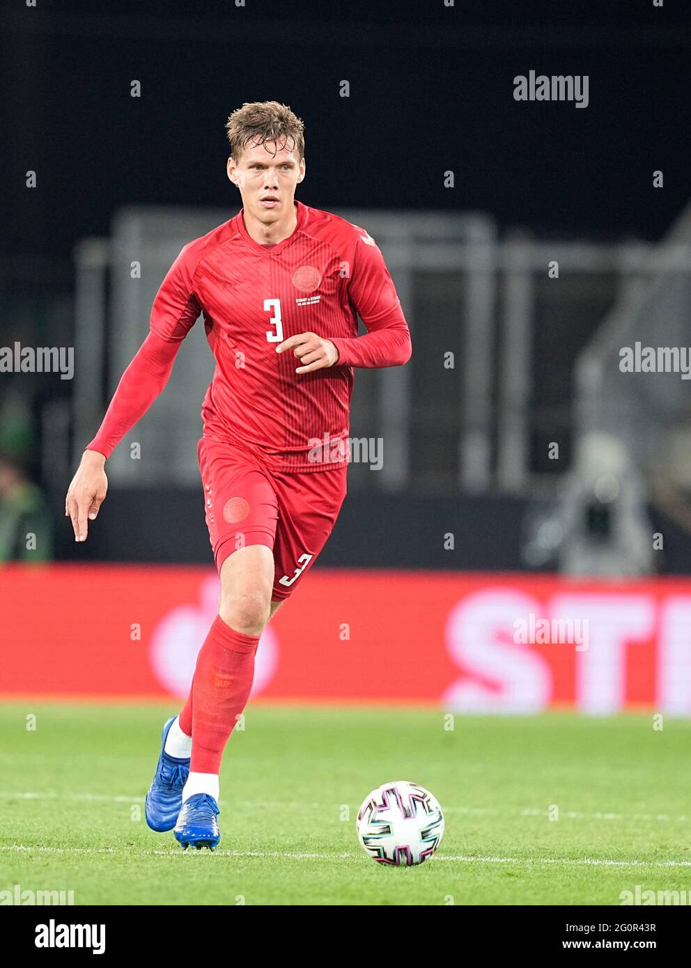 2021 424 jpg hi-res stock photography and images - Alamy