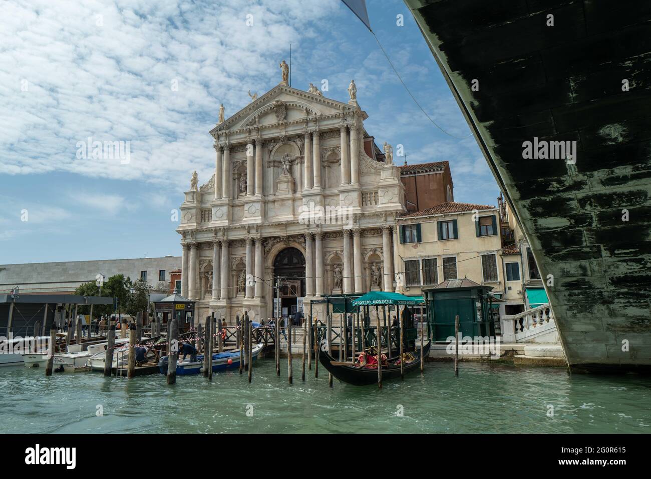 Basílica de santa maria di nazareth hi-res stock photography and images ...