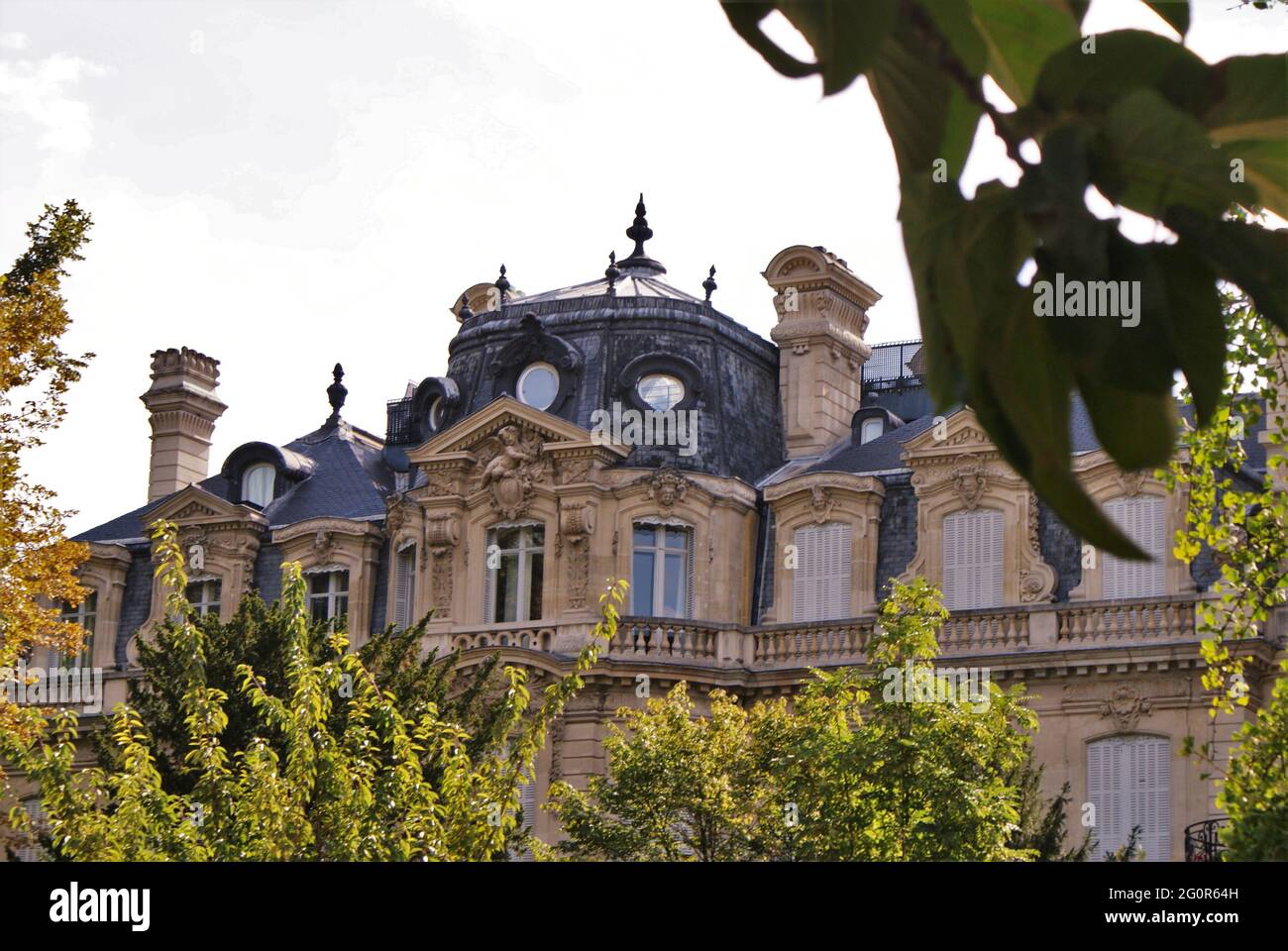 Monceau Park - Parc Monceau - Paris Photography Stock Photo - Alamy