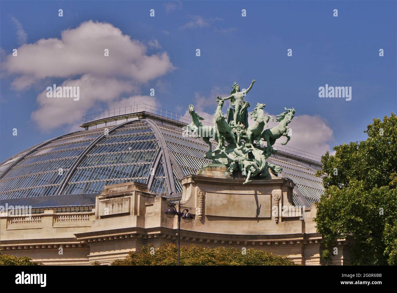 Grand palace paris hi-res stock photography and images - Alamy