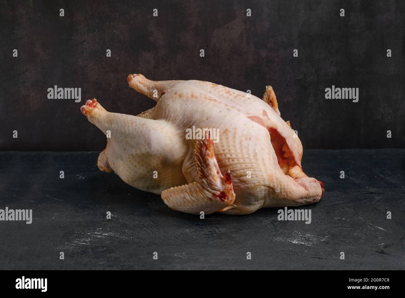 Whole turkey poultry hi-res stock photography and images - Alamy