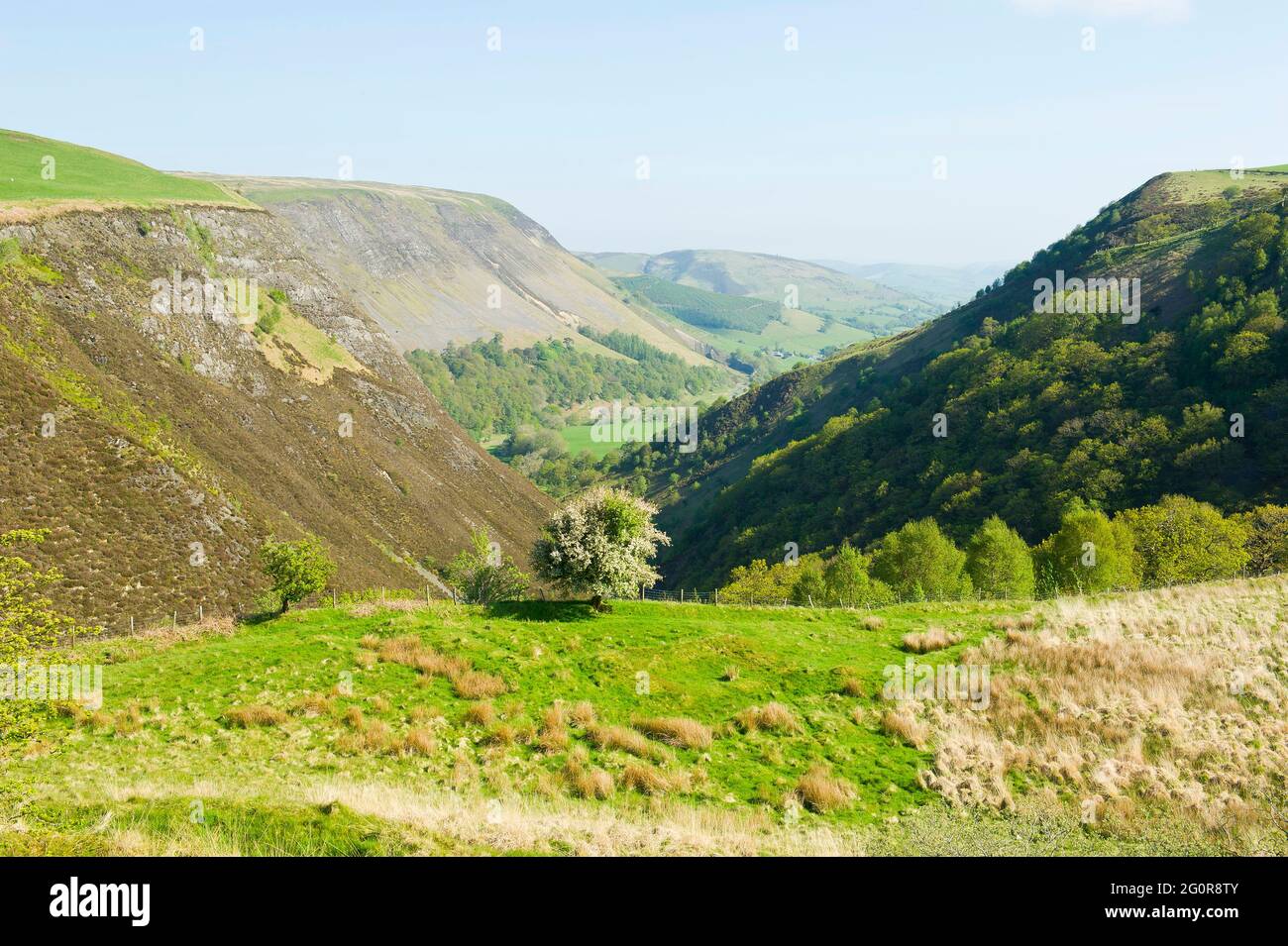 Rivers and valleys hi-res stock photography and images - Alamy