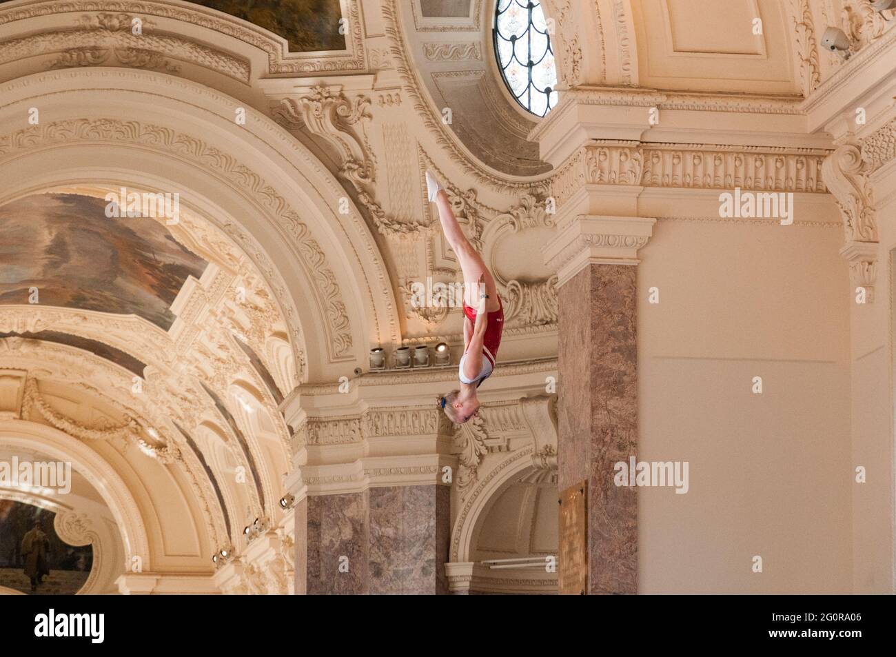 FRANCE. PARIS. " OLYMPIC DAYS IN THE COLORS OF PARIS 2024 ". TRAMPOLINE ...