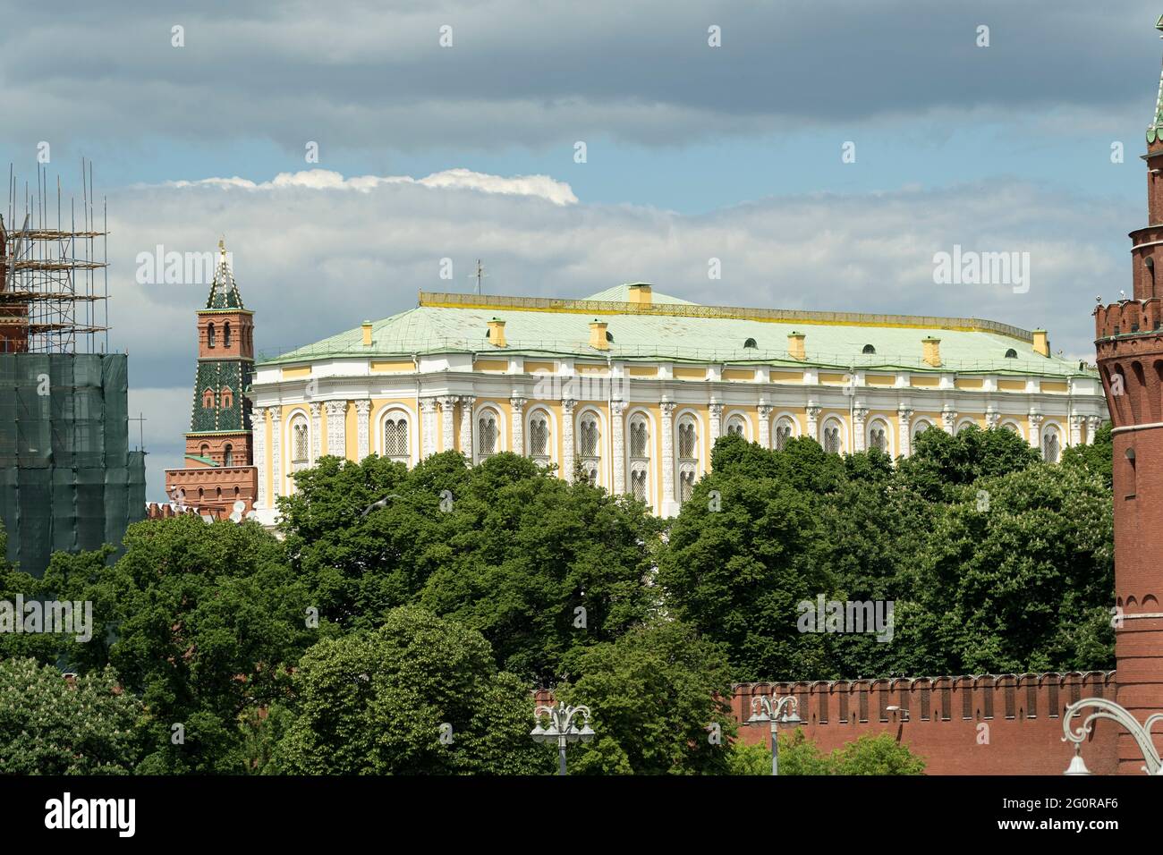 Complex of buildings of the Moscow Kremlin Stock Photo - Alamy