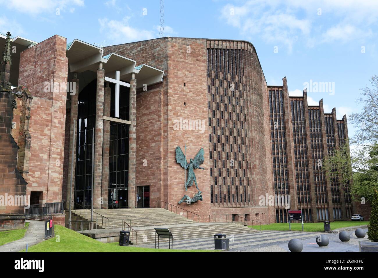 Sculpture st michael devil new hi-res stock photography and images - Alamy