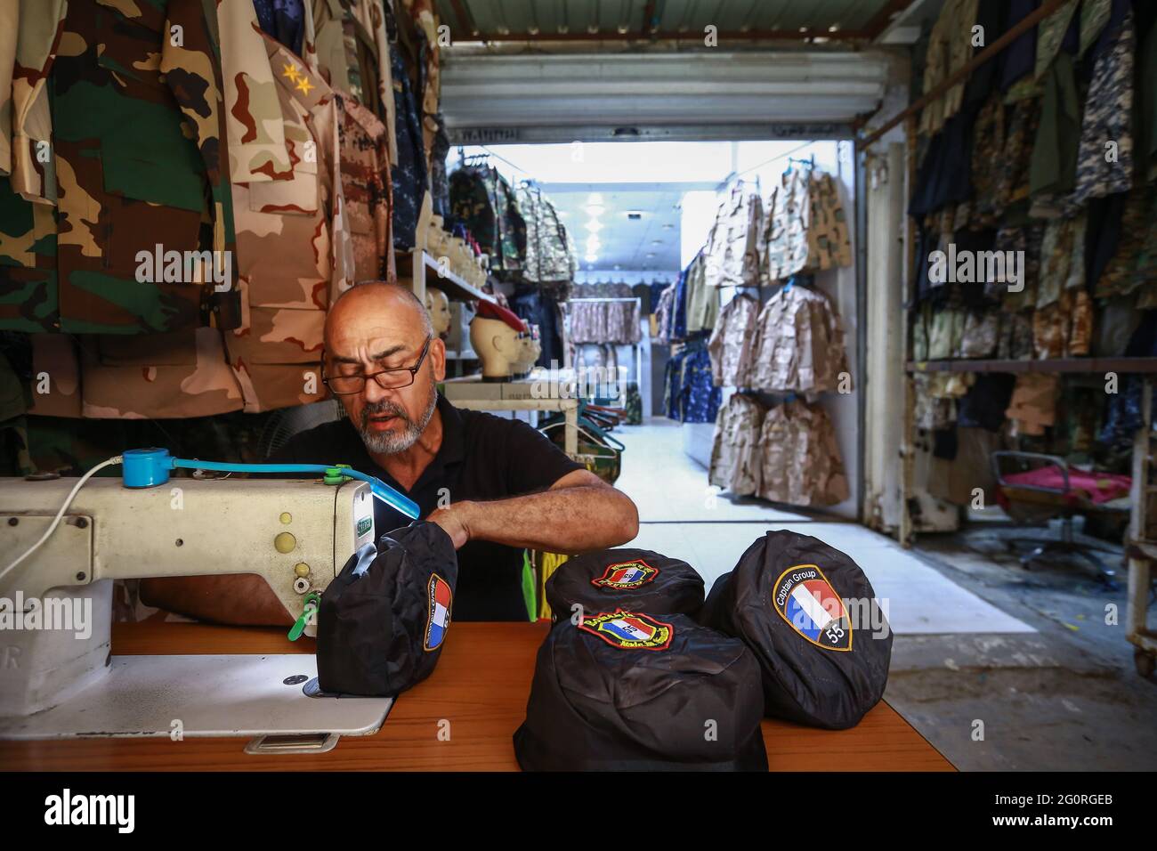 Damaged sewing machine in hi-res stock photography and images - Alamy