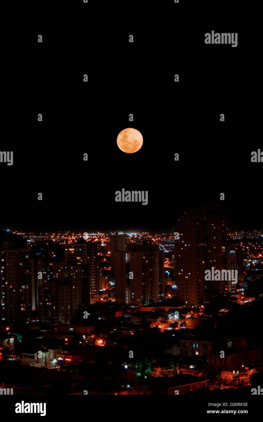 Moon 2021 hi-res stock photography and images - Alamy