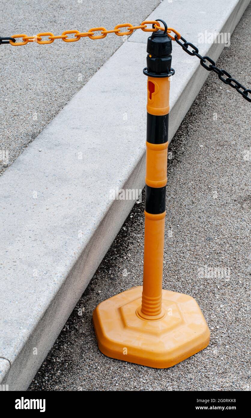 Safety Plastic Post And Chain
