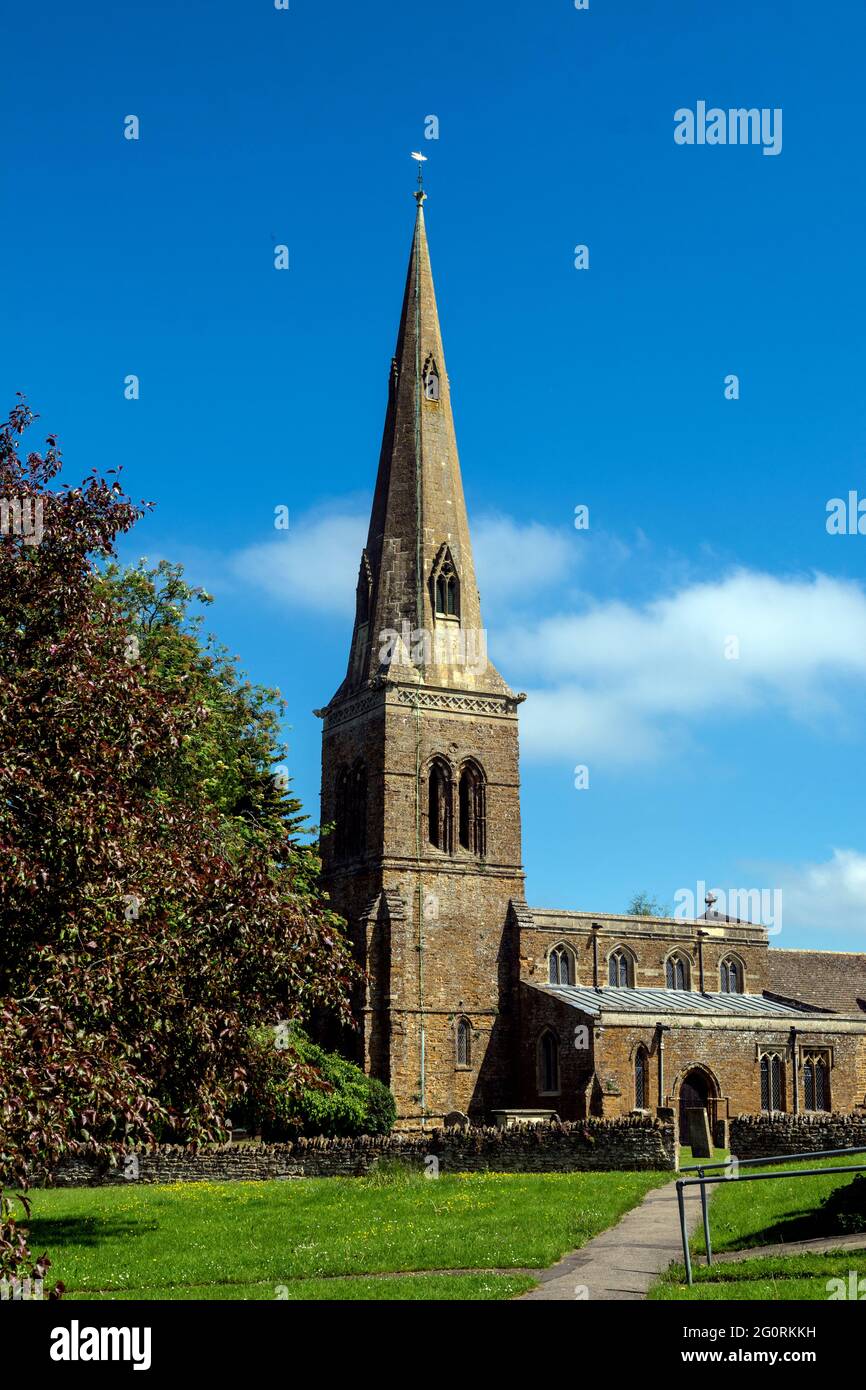 Churches northants village villages hi-res stock photography and images ...