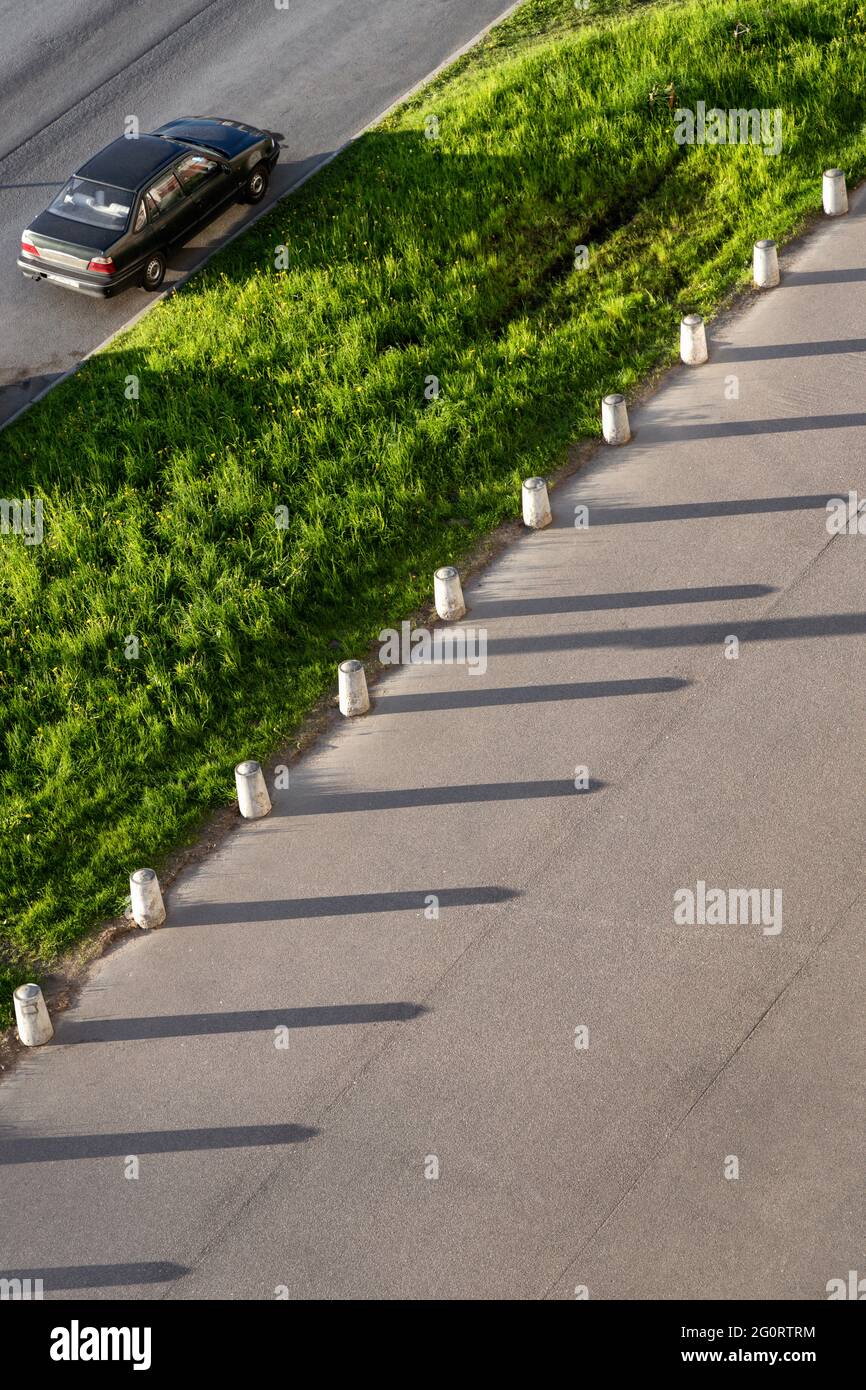 Diagonal columns hi-res stock photography and images - Alamy