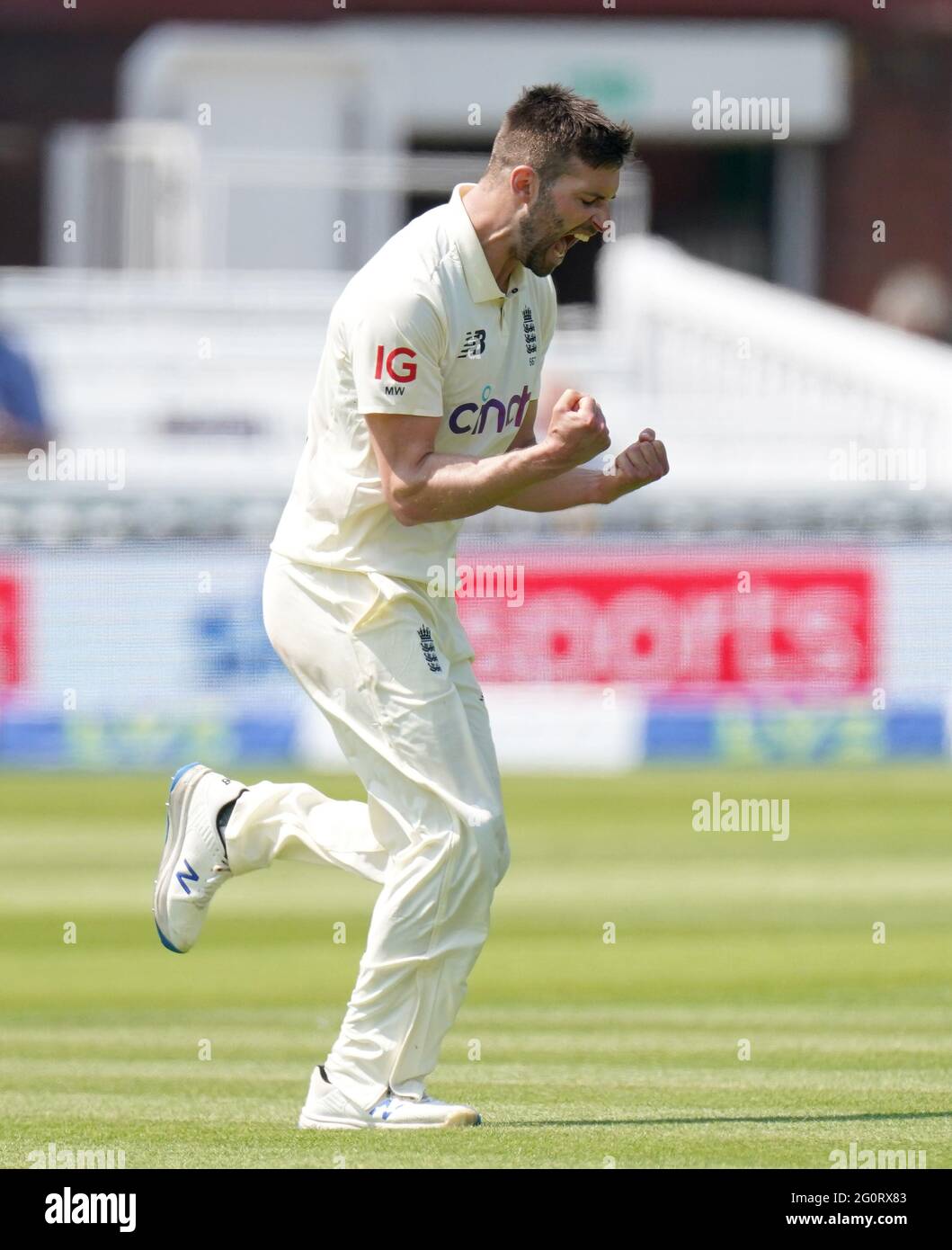 Bj watling hi-res stock photography and images - Alamy