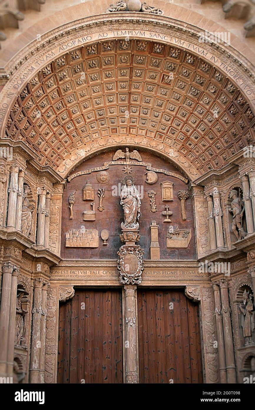 arch of the entrance to the ancient Catholic Cathedral Stock Photo - Alamy